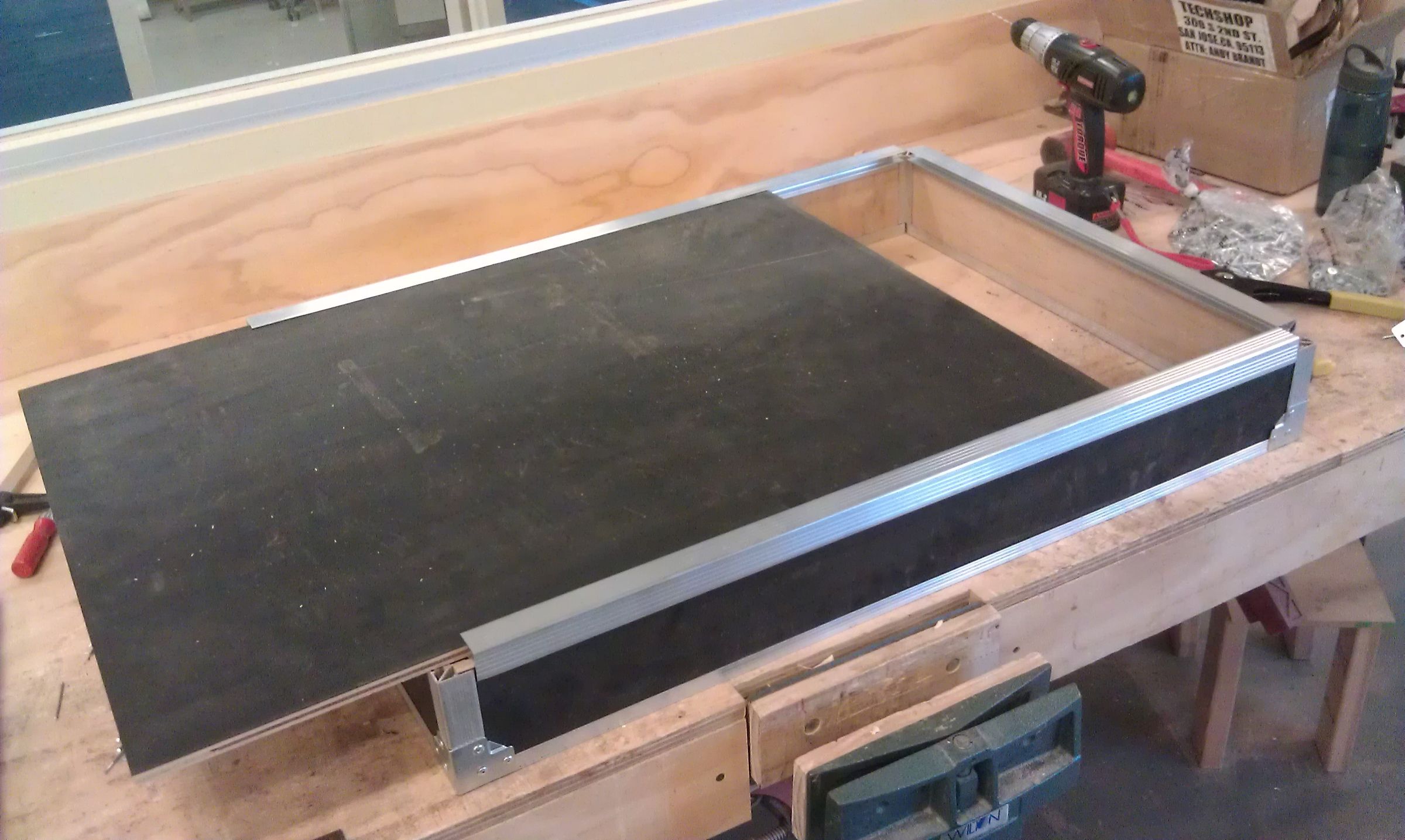 Road Case : 8 Steps - Instructables