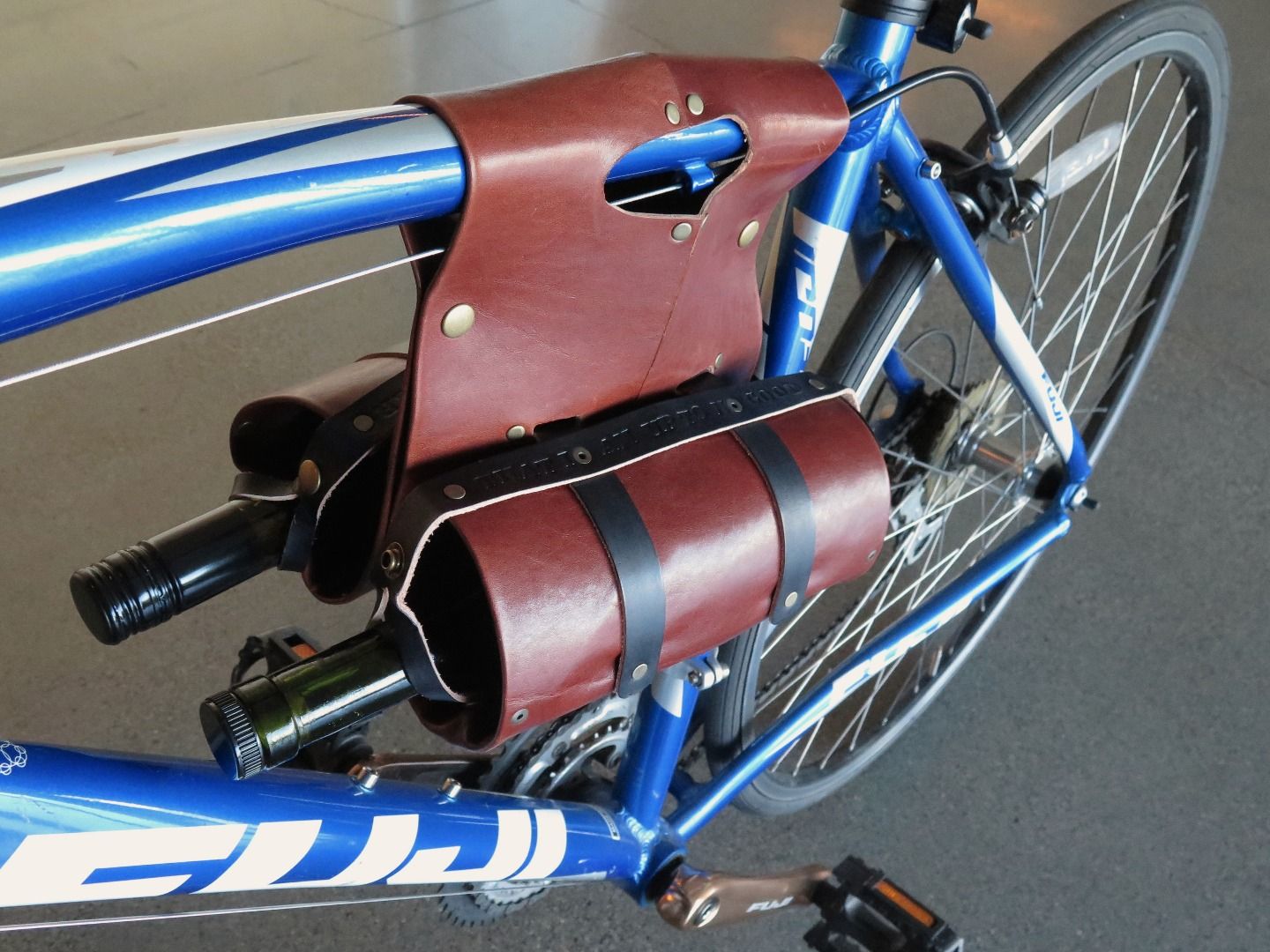 Leather Beer & Wine Carrier : 15 Steps (with Pictures) - Instructables