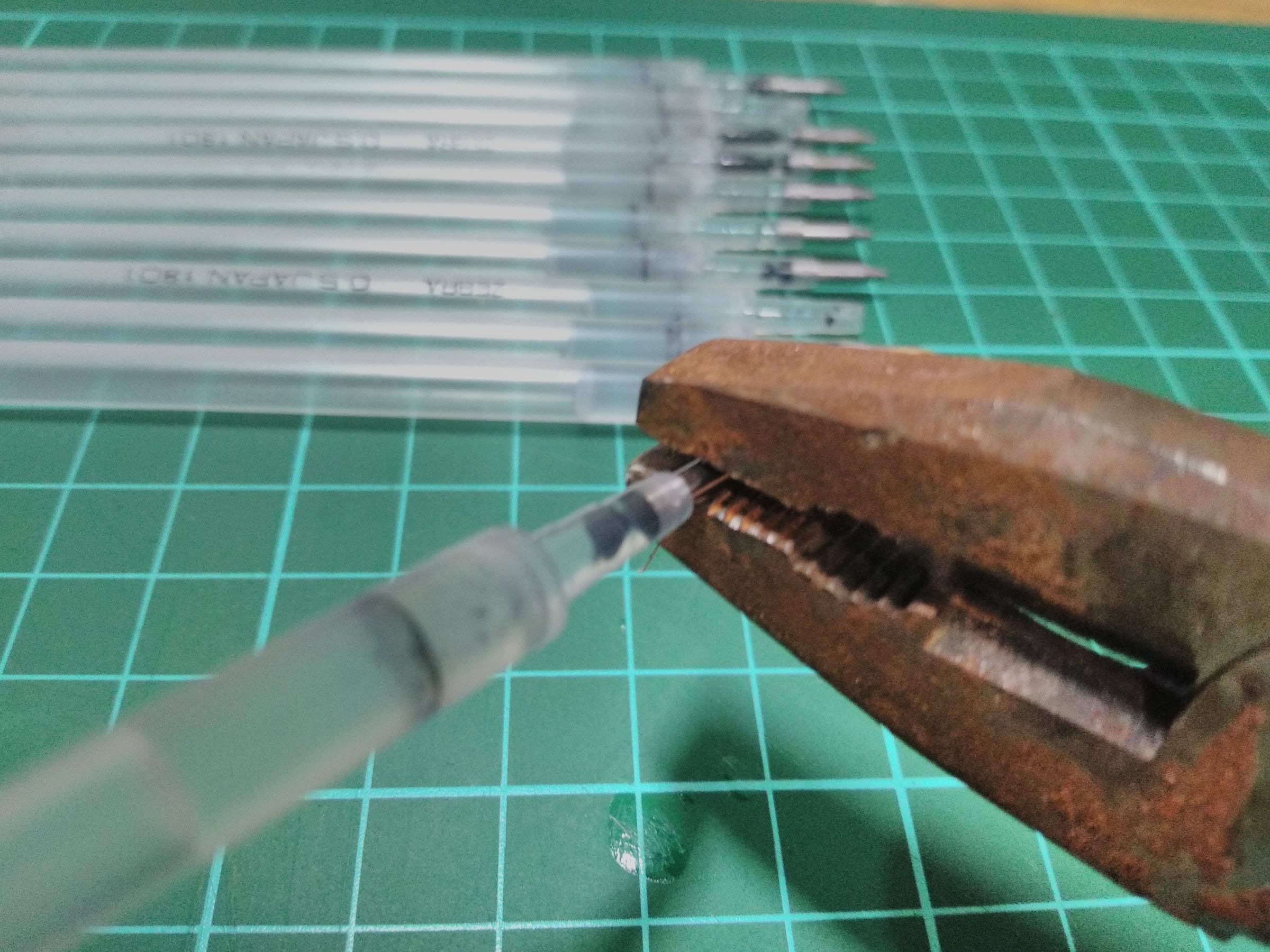 Recycling Used Pens Into an Action Figure : 10 Steps - Instructables