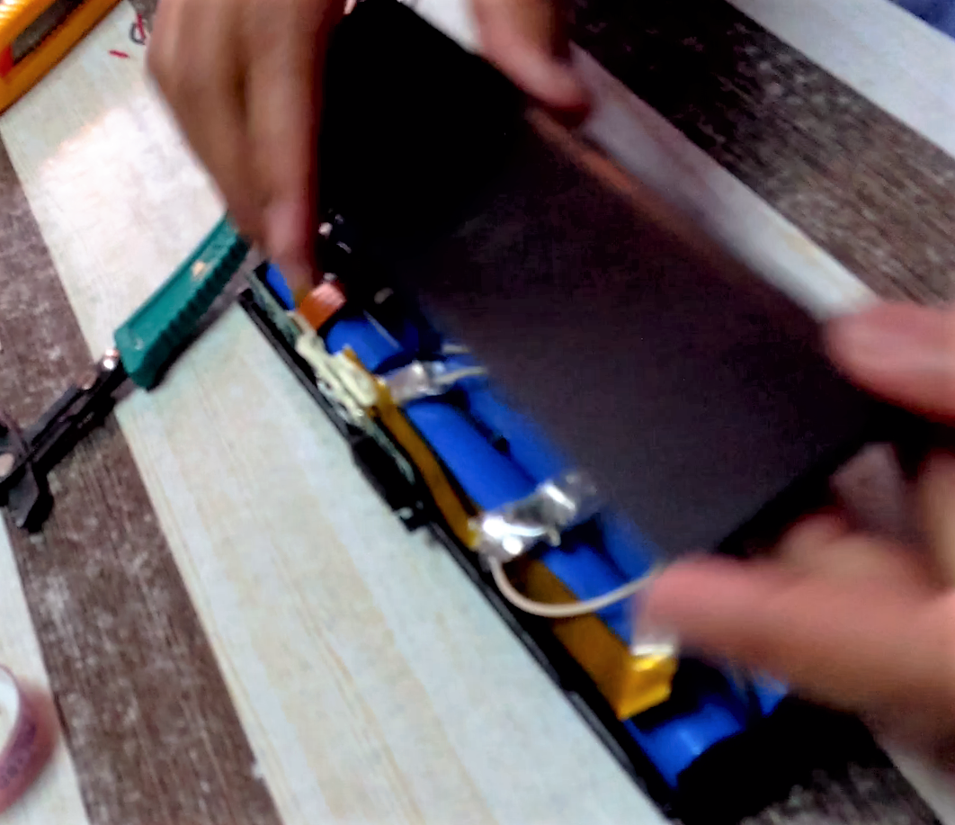 HOW TO REPAIR LAPTOP BATTERY ? : 9 Steps (with Pictures) - Instructables