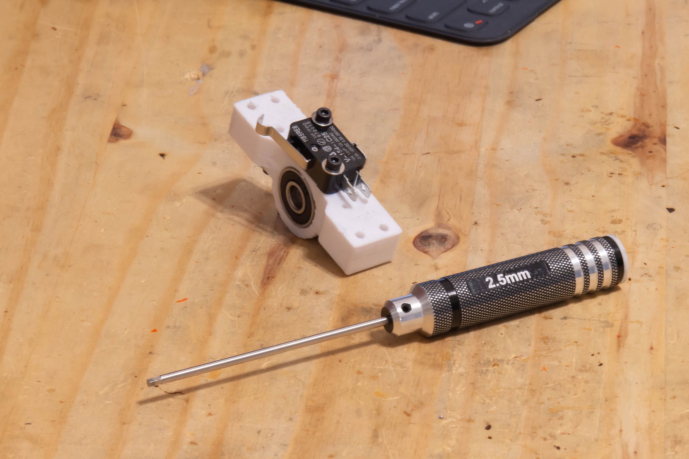 Raspberry Pi Controlled Scissor Lift : 17 Steps (with Pictures ...