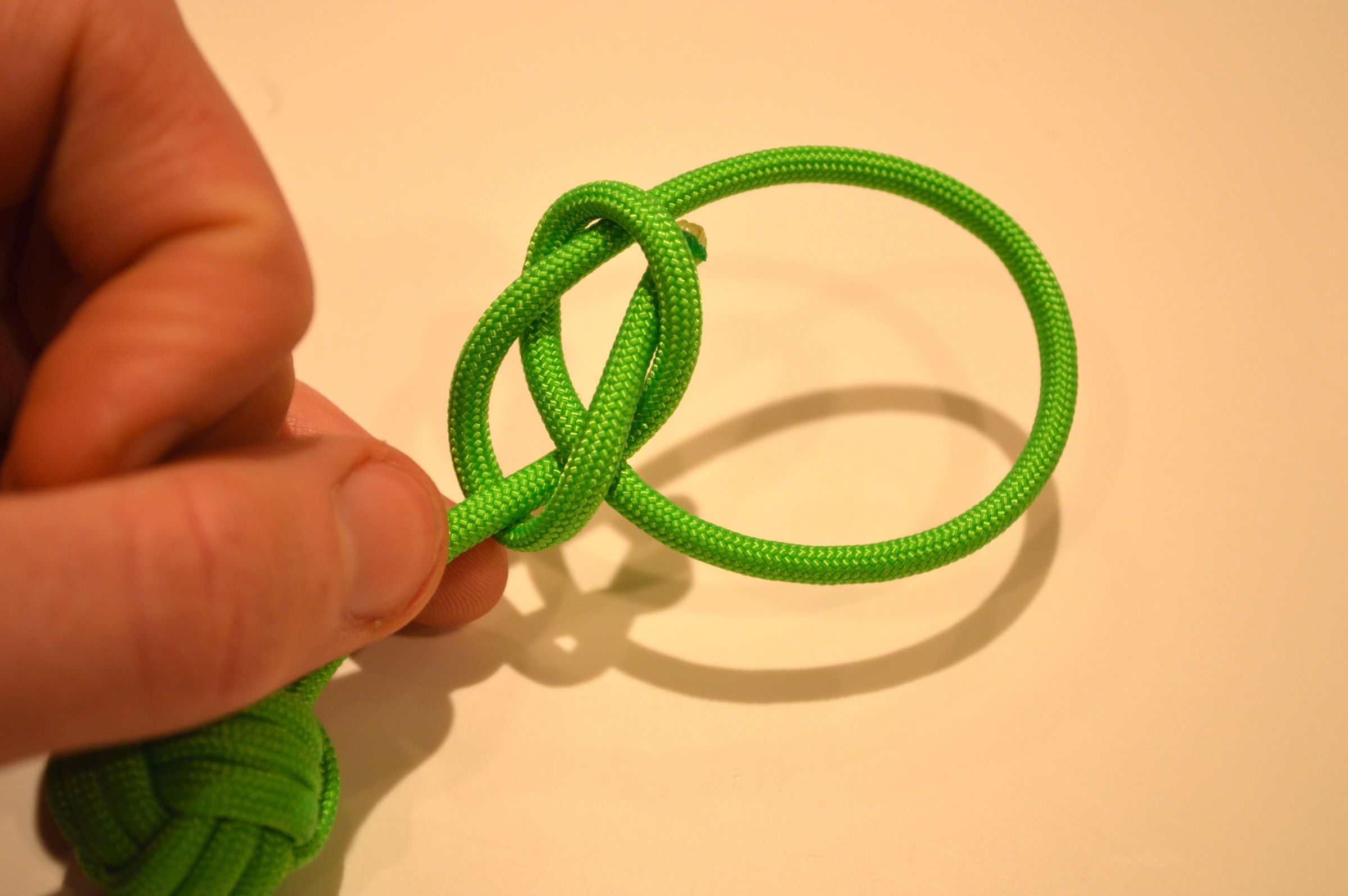 Paracord Monkey's Fist : 9 Steps - Instructables