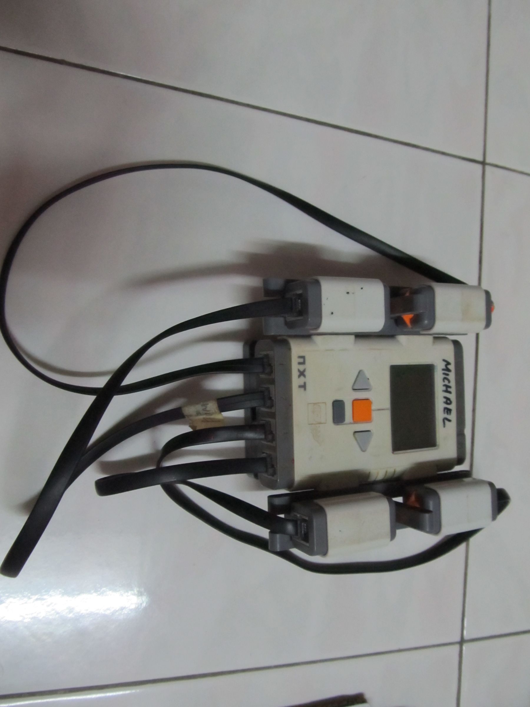 Lego Quick and Easy Spybot : 4 Steps - Instructables