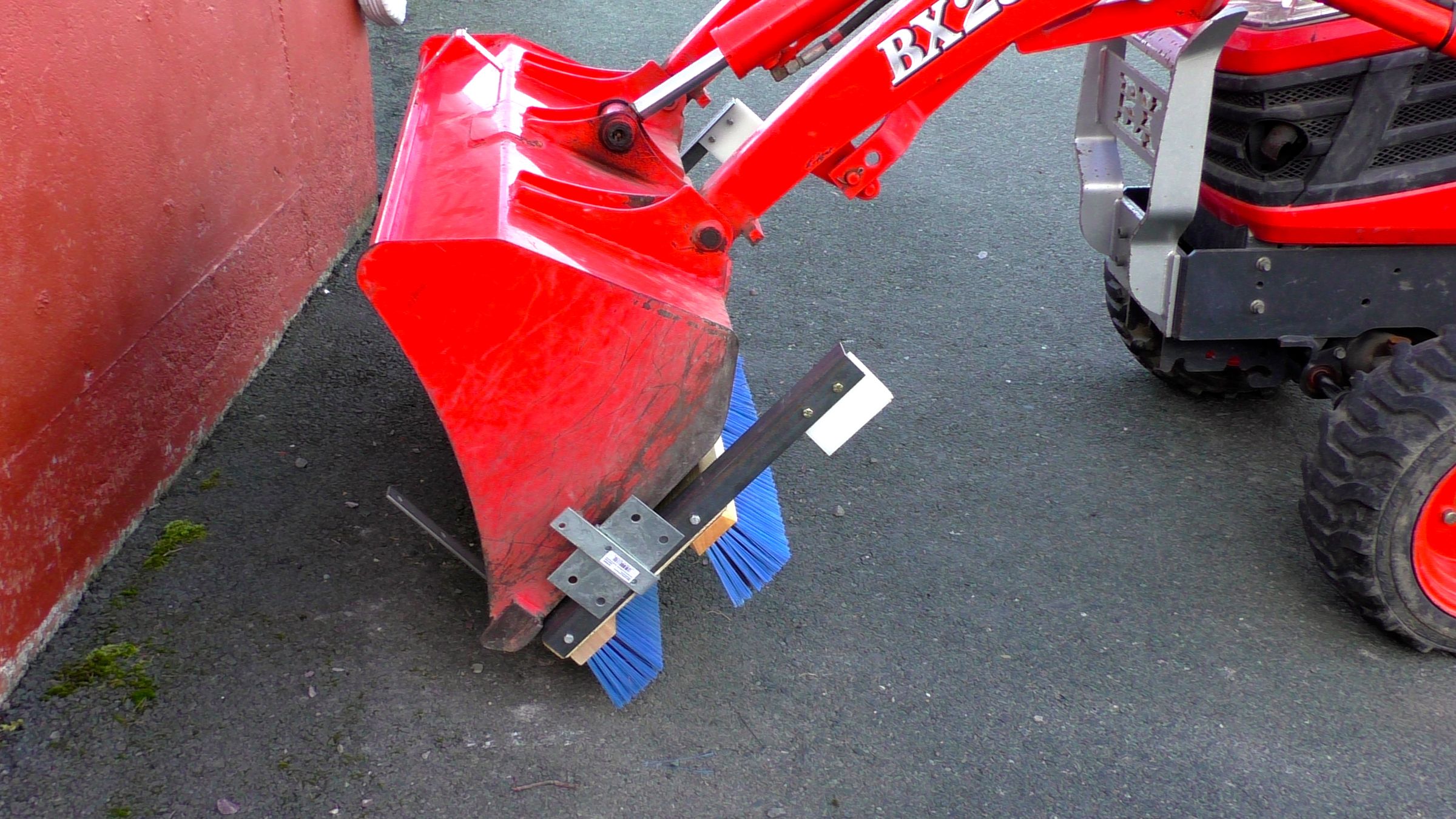 DIY Magnetic Bucket Broom on Kubota BX : 4 Steps (with Pictures ...