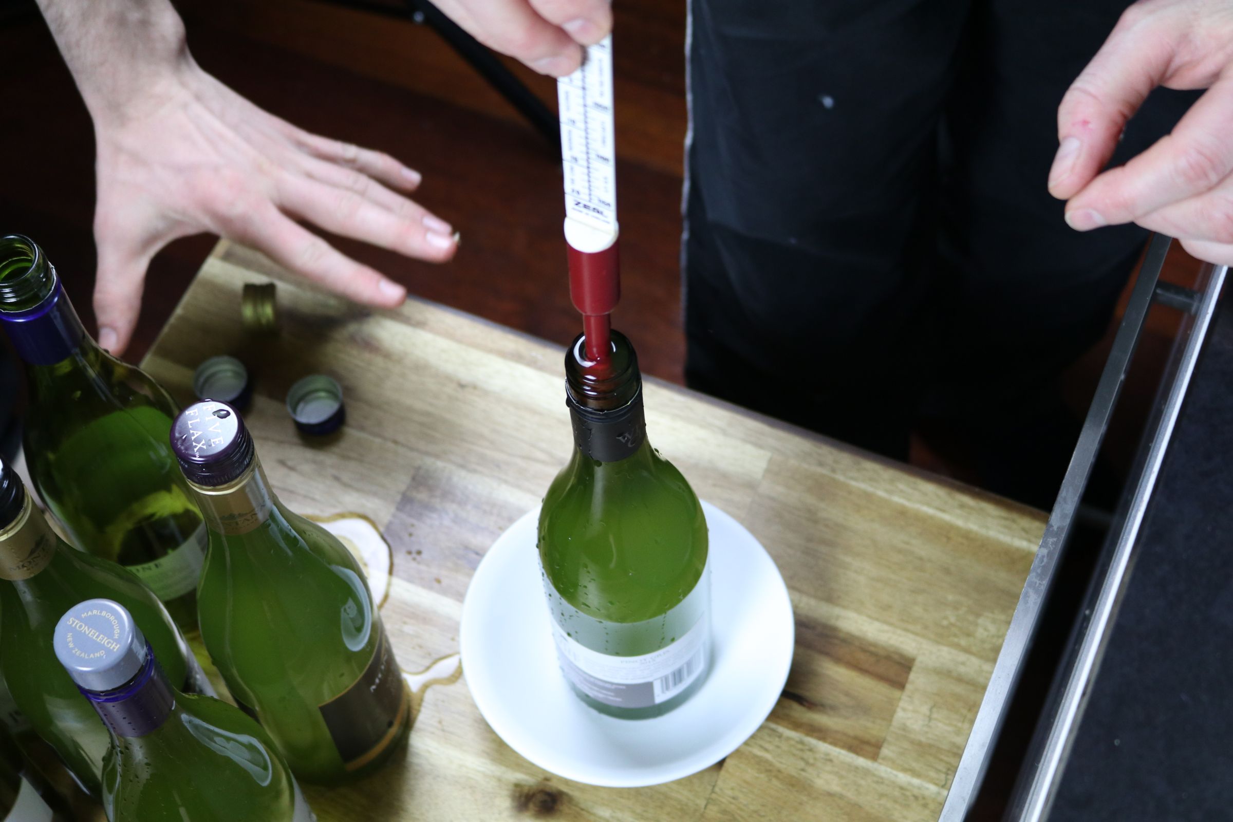 Home Made Apple Core Wine : 9 Steps (with Pictures) - Instructables