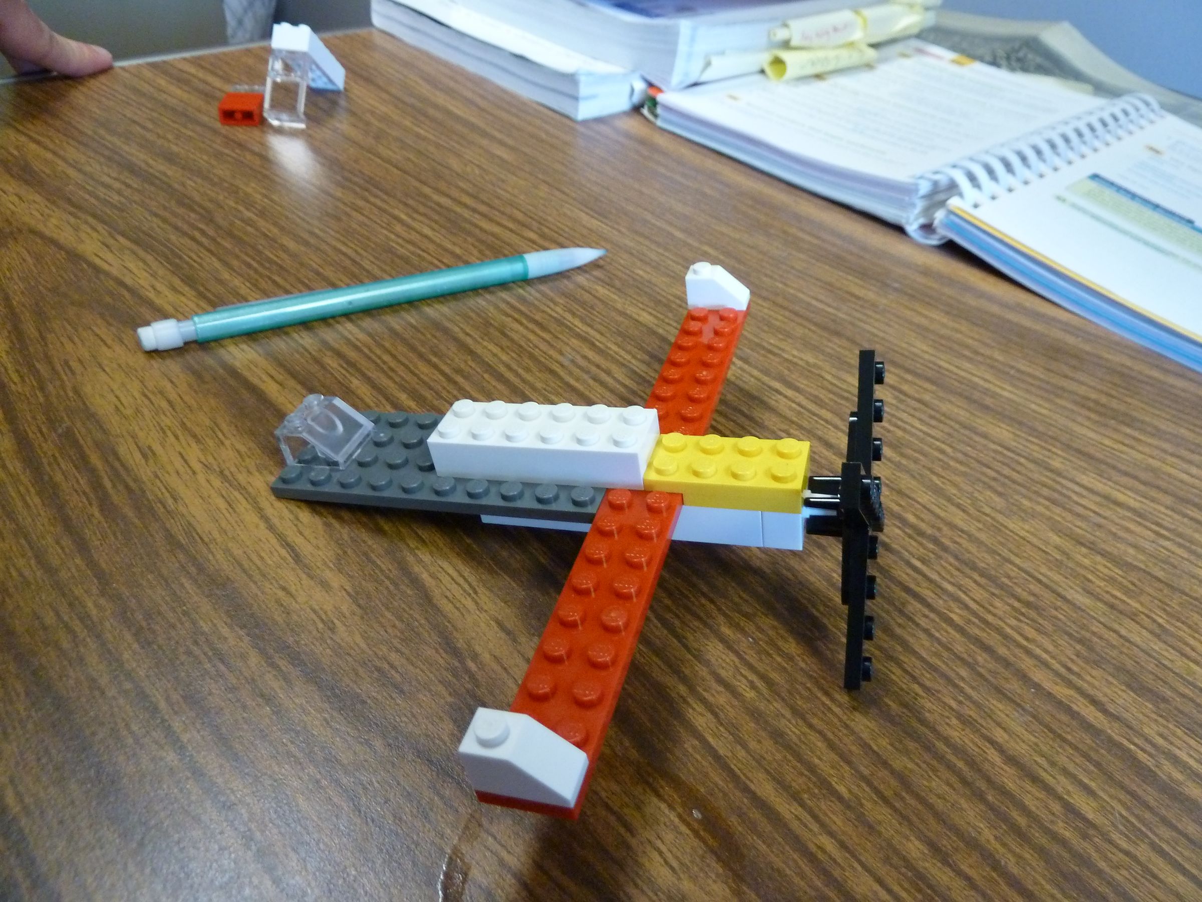 Lego Instructable - Simple Airplane : 8 Steps - Instructables