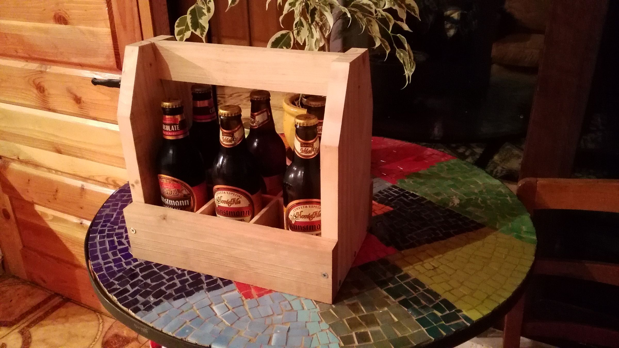 Wooden 6 Pack Holder : 11 Steps (with Pictures) - Instructables