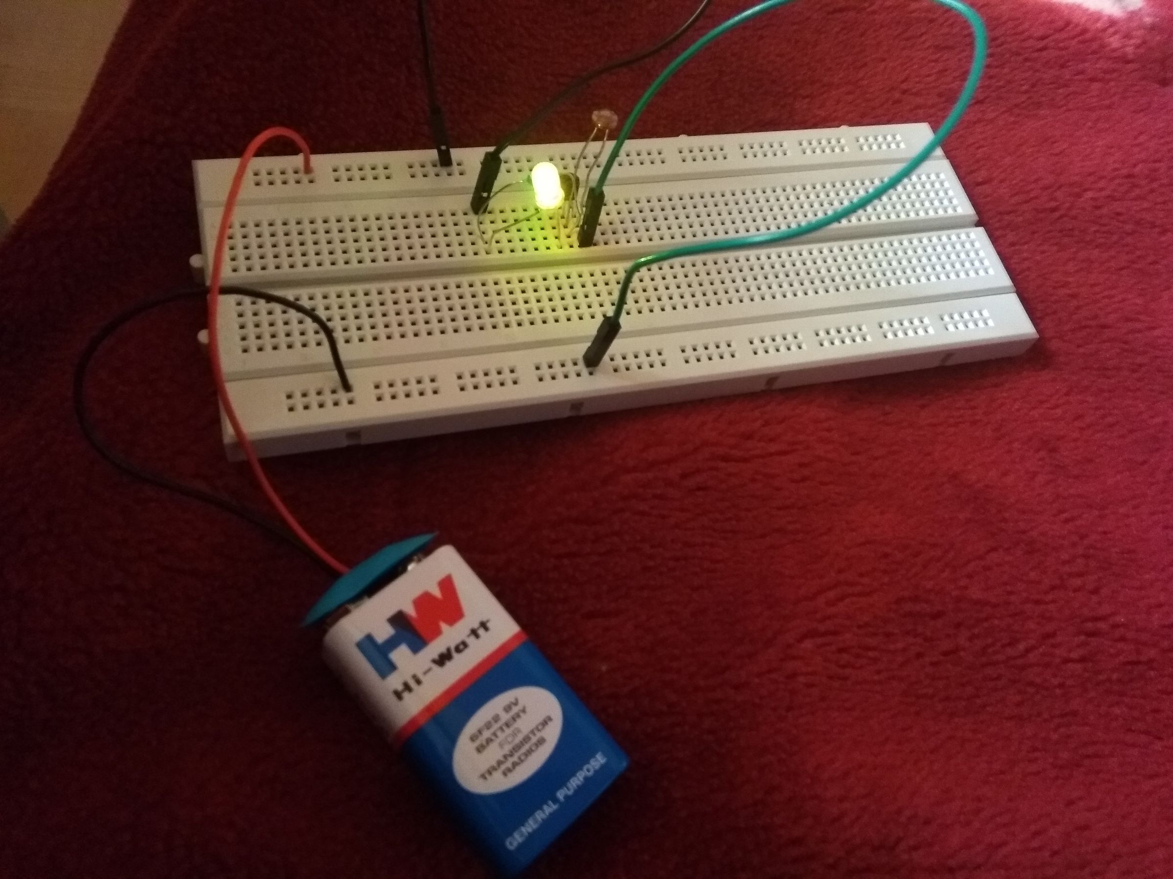 How to Make a Dark Sensor on a Breadboard : 5 Steps - Instructables
