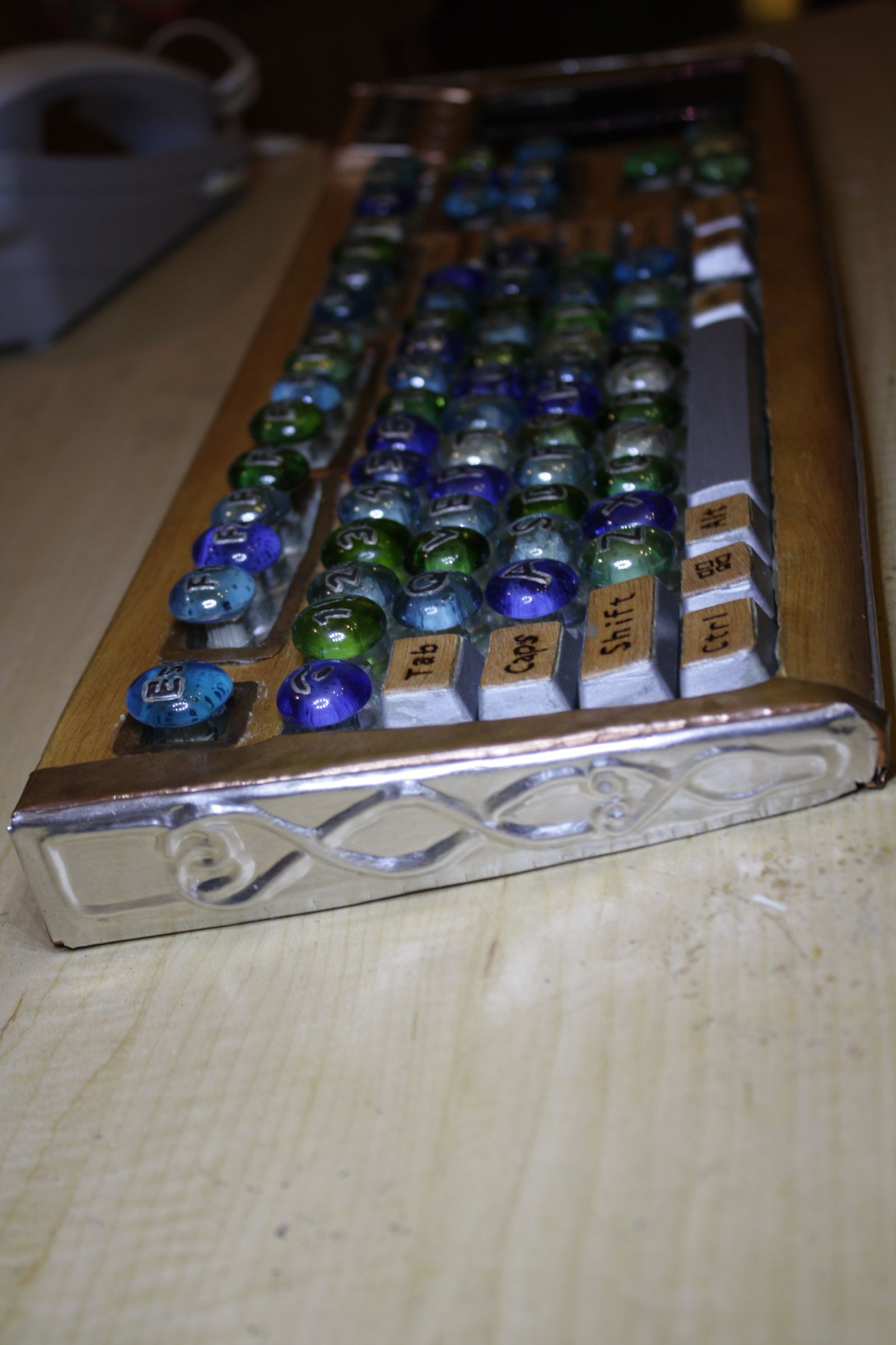 Elven Keyboard : 16 Steps (with Pictures) - Instructables