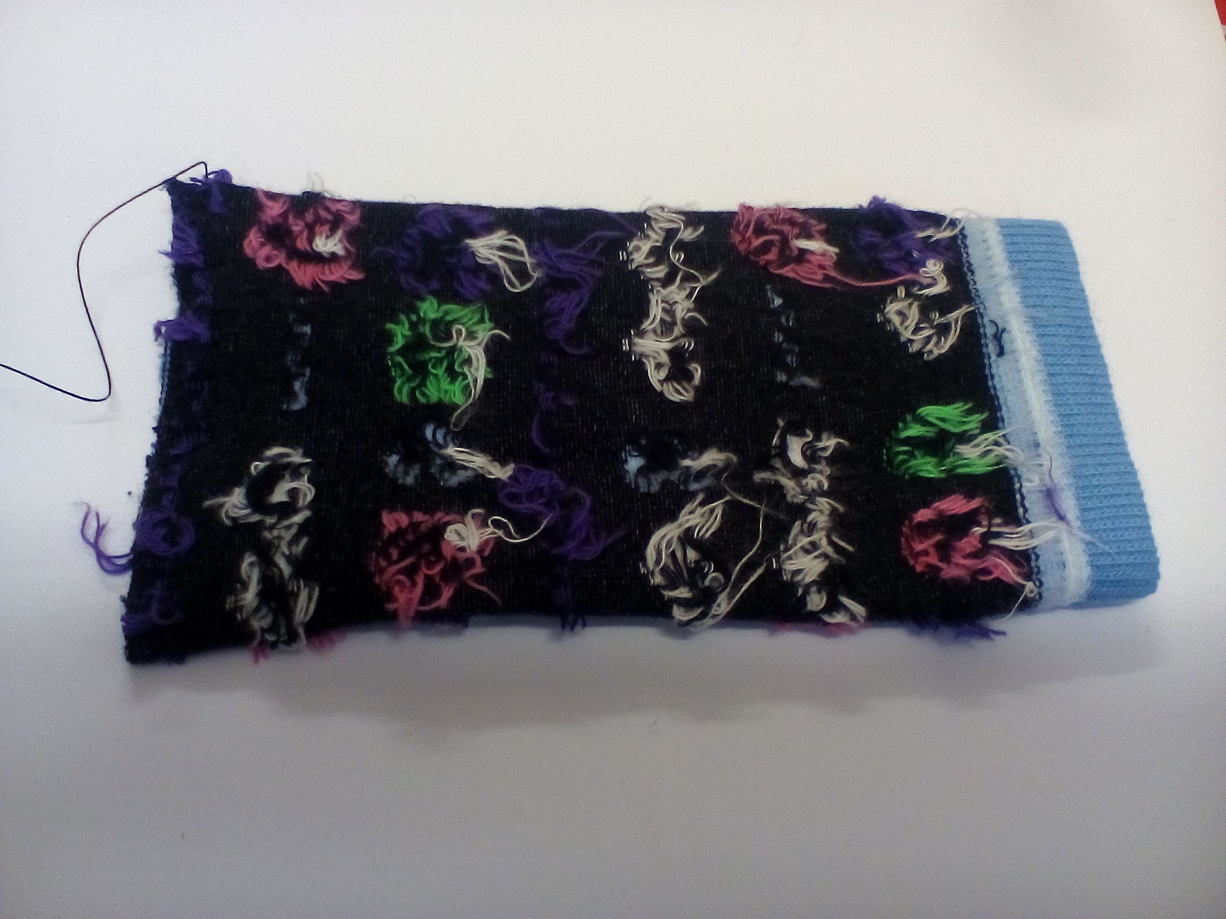 Awesome Sock Phone Case : 4 Steps (with Pictures) - Instructables