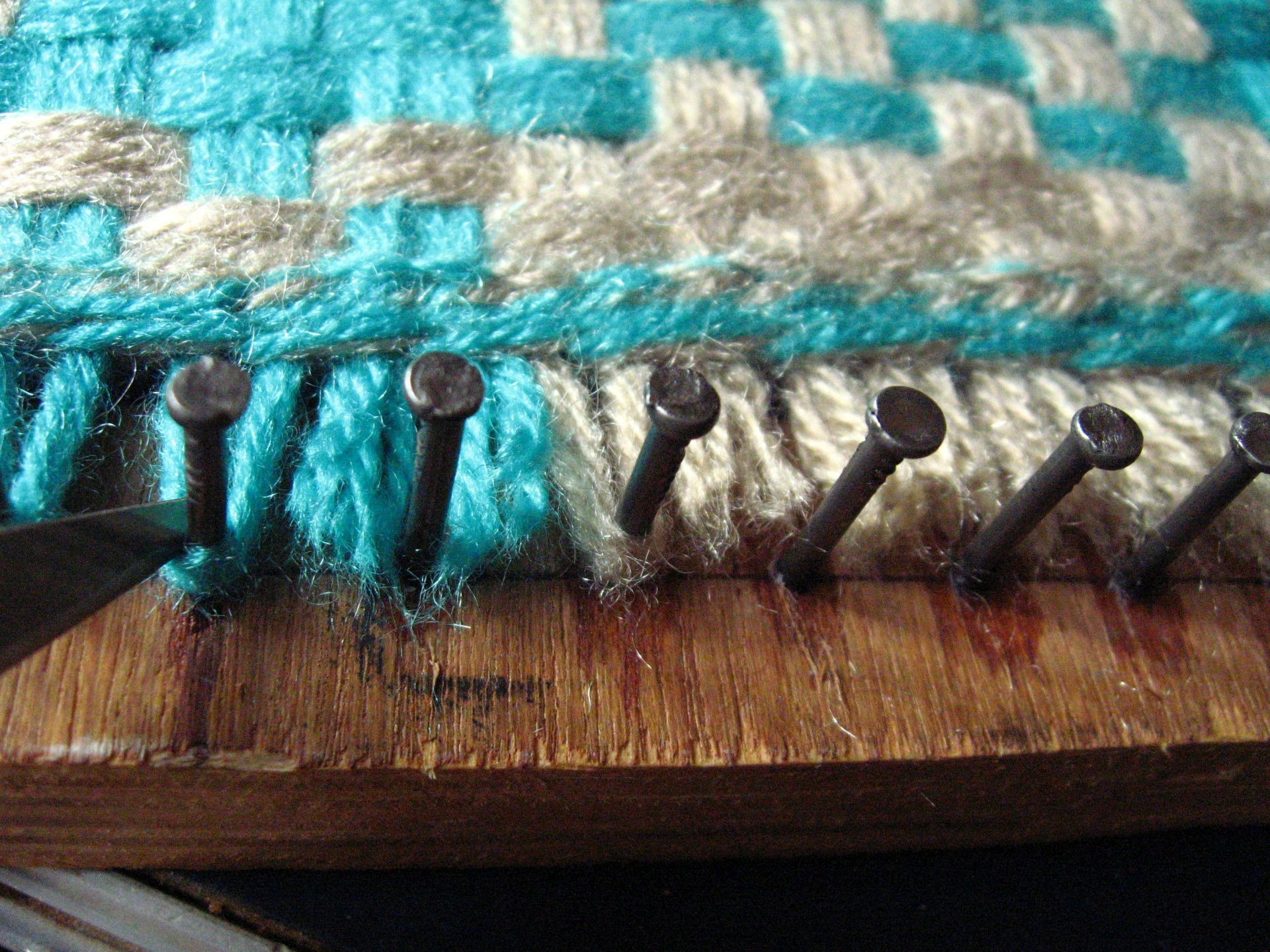 How to Weave a Small Table Mat With Home Made Loom : 13 Steps (with ...