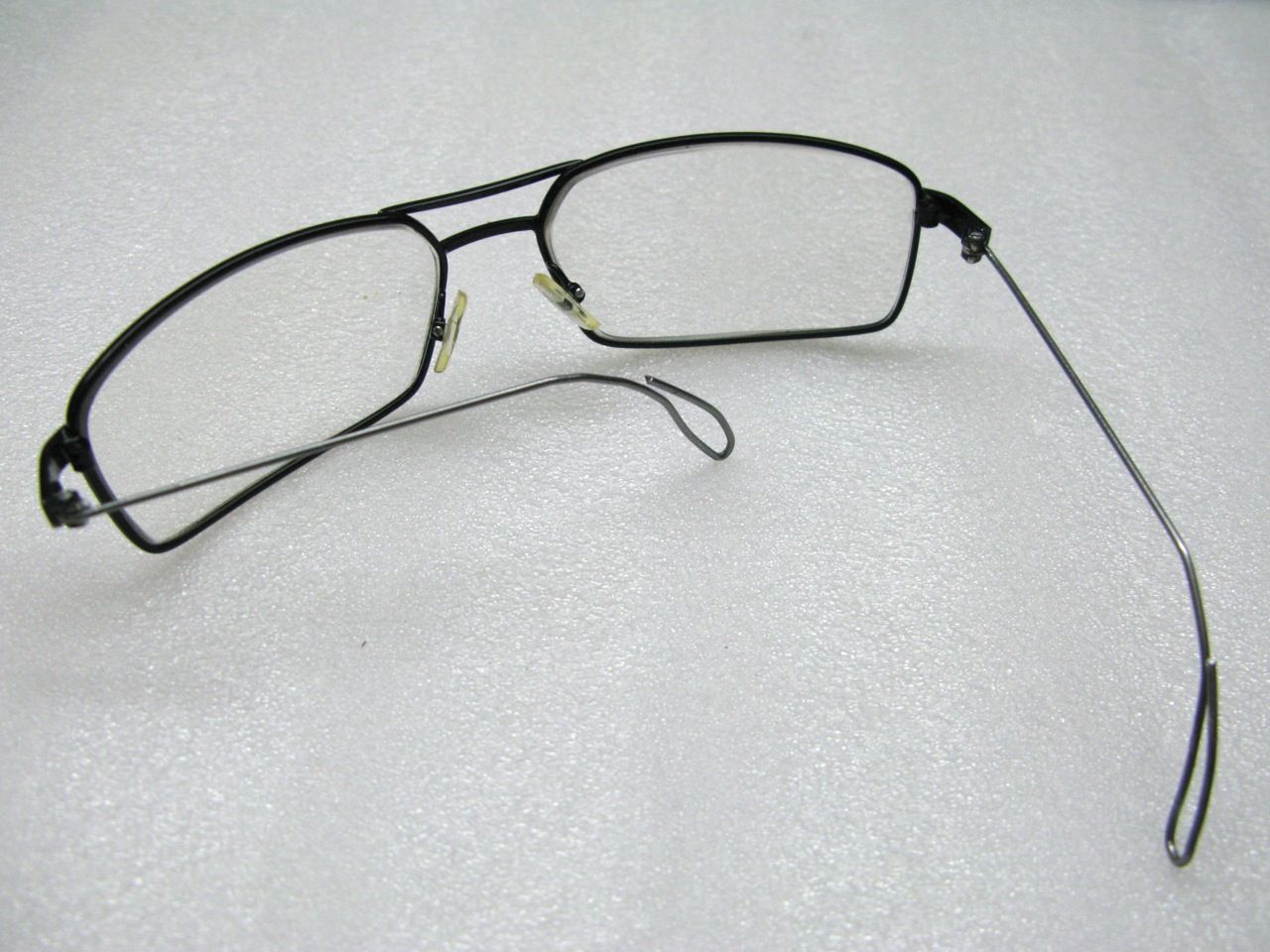 Repair Broken Glasses Hinge : 3 Steps (with Pictures) - Instructables