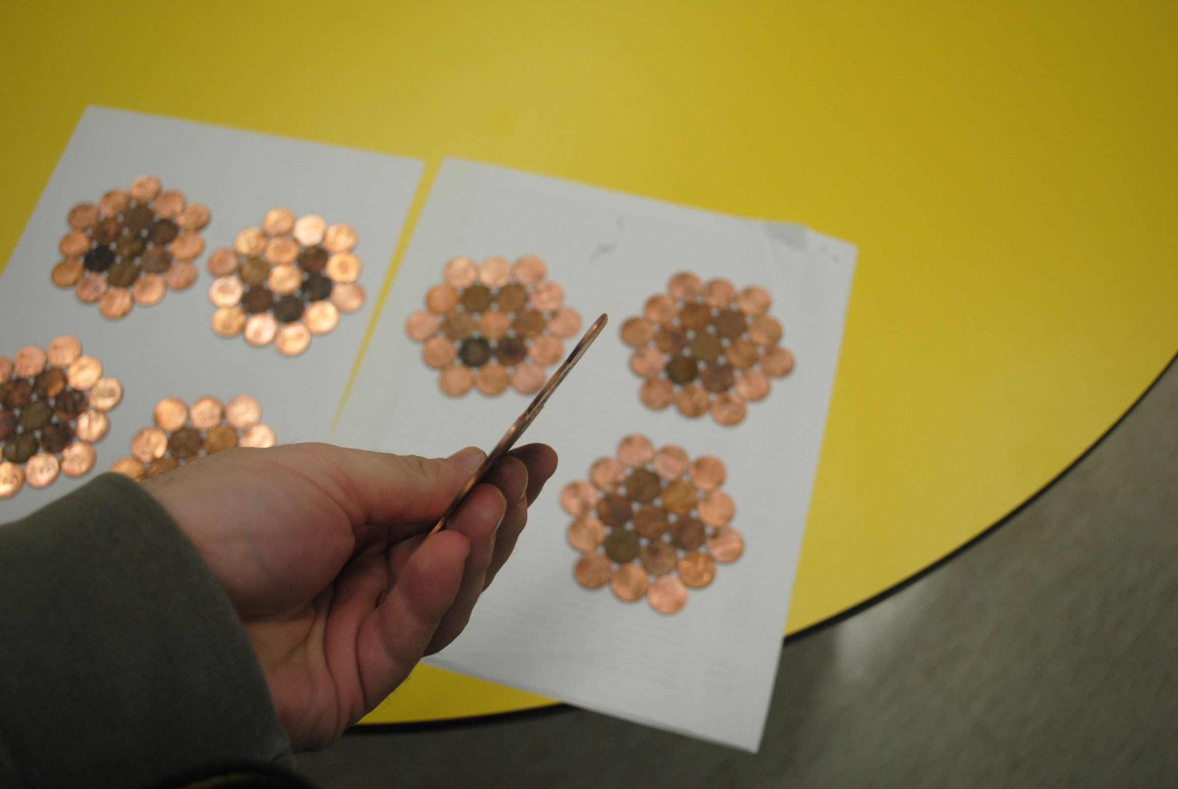 Penny Spiral Coaster : 4 Steps (with Pictures) - Instructables