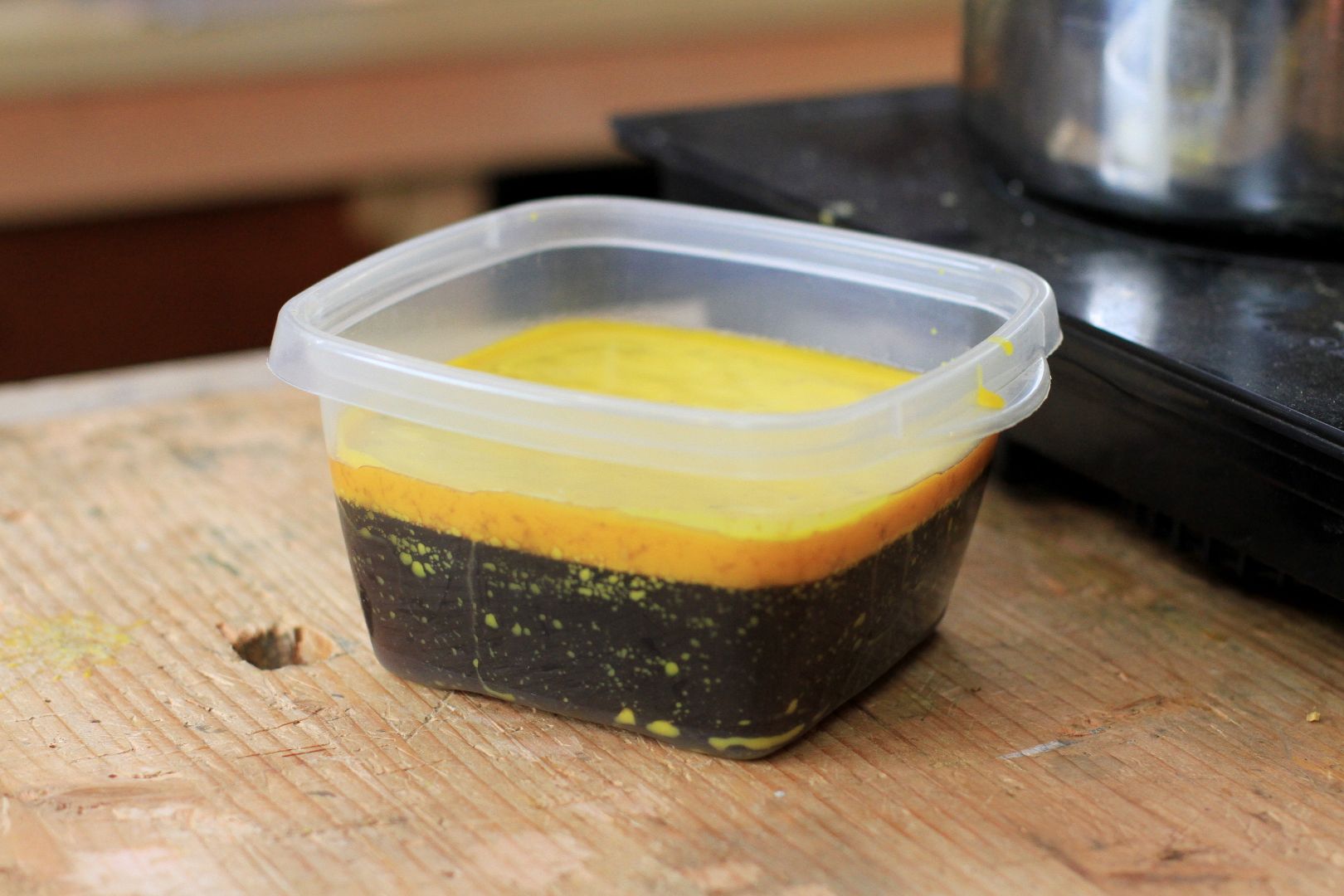 How to Render Beeswax From Honeycomb : 6 Steps (with Pictures ...