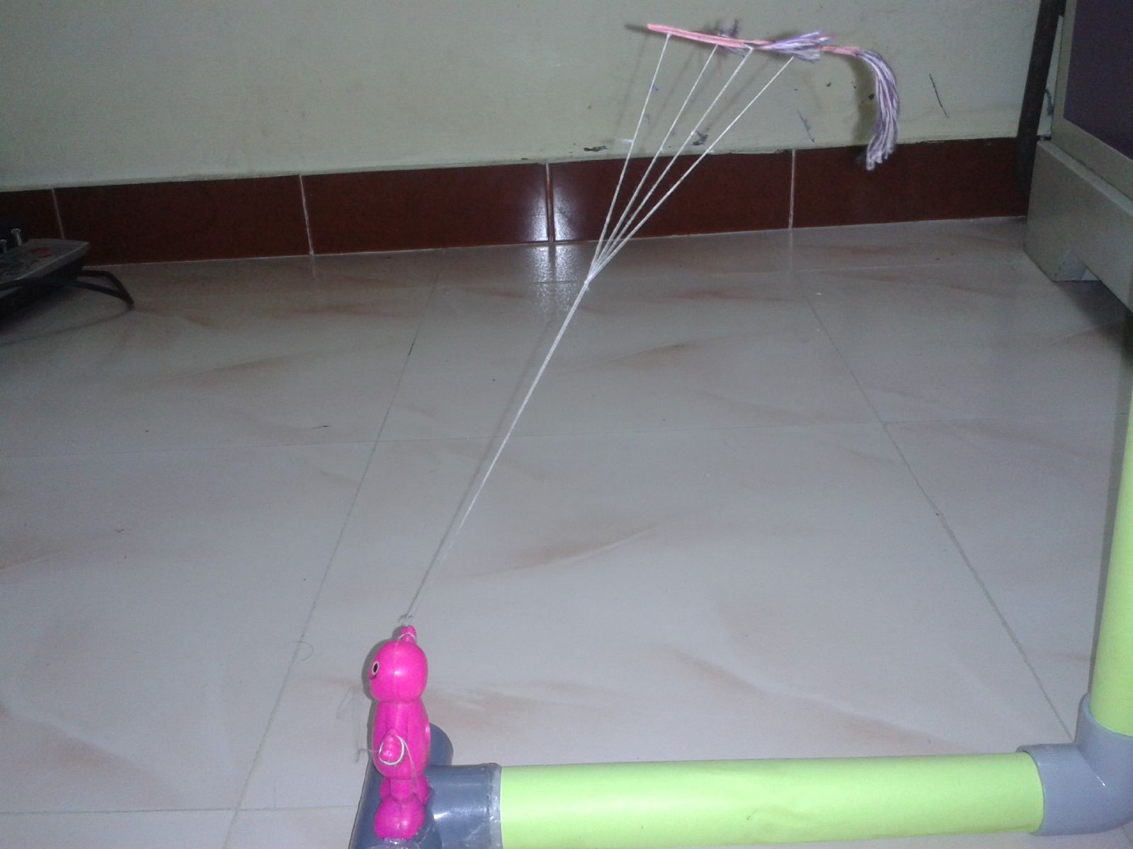 Table Top Flying Kite : 11 Steps (with Pictures) - Instructables