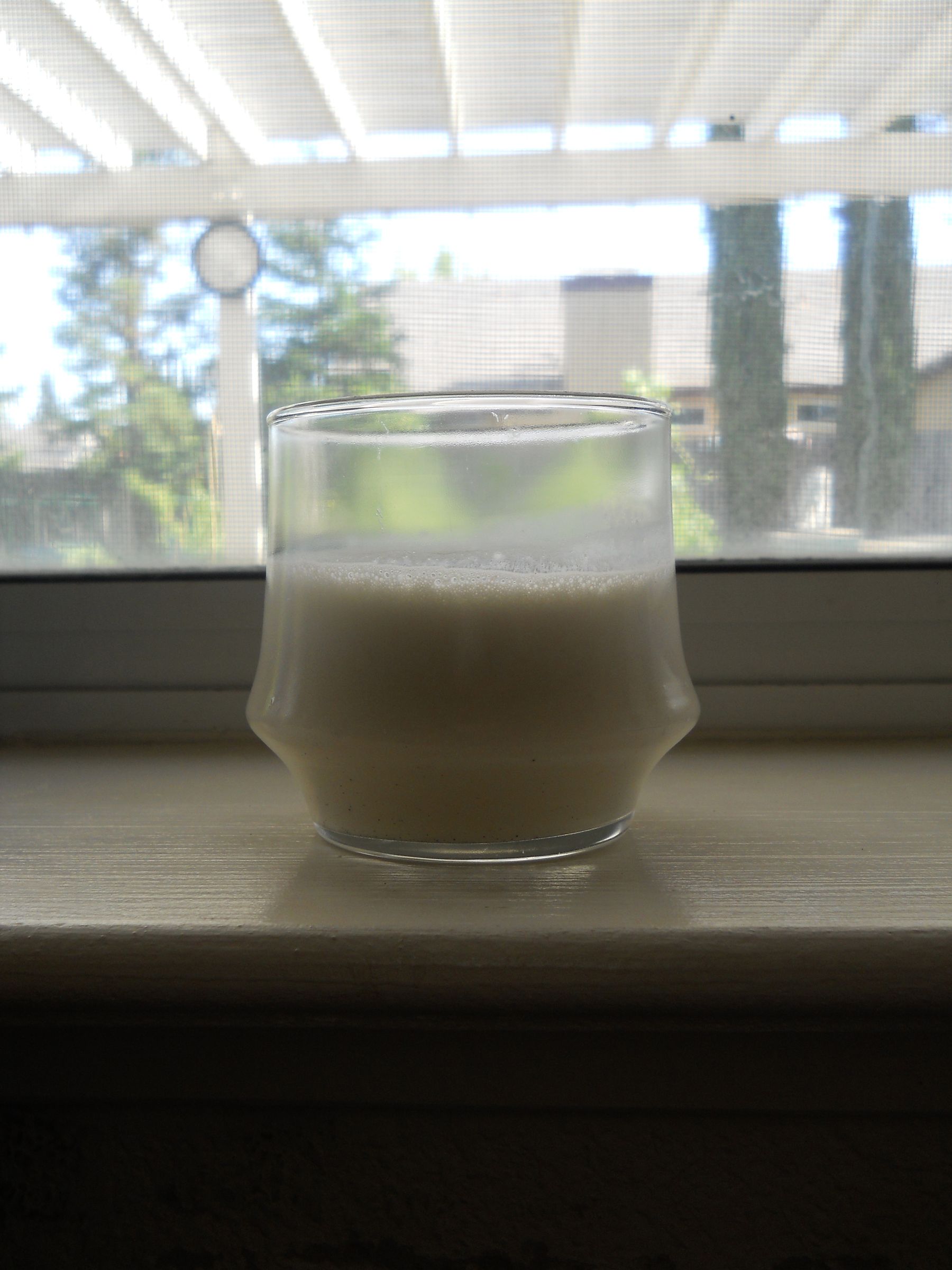 How to Make a Simple "Sunshine" Milkshake : 6 Steps - Instructables