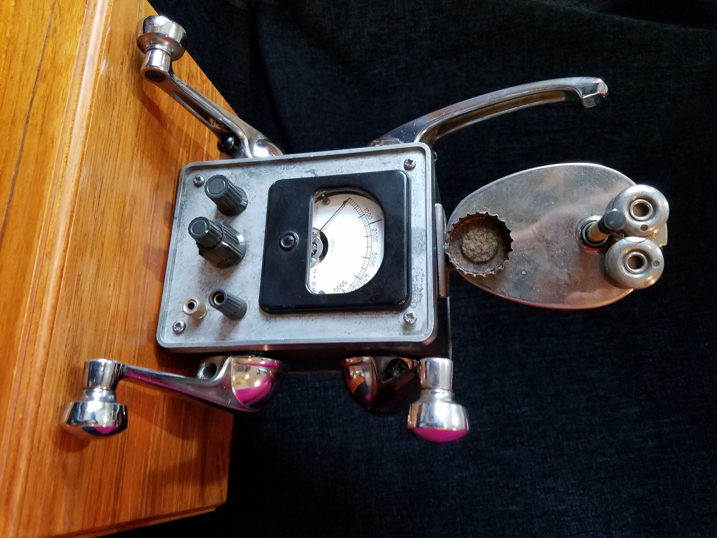 Making a Junkbot : 10 Steps (with Pictures) - Instructables