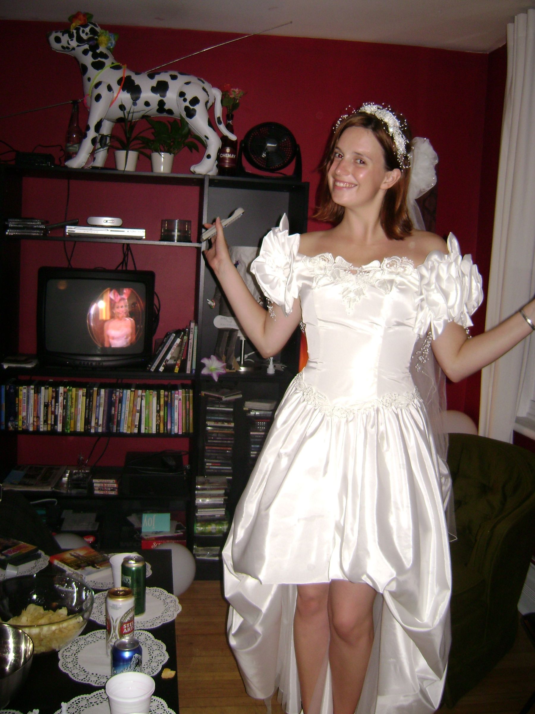 Headless Bride From Duct Tape : 10 Steps (with Pictures) - Instructables