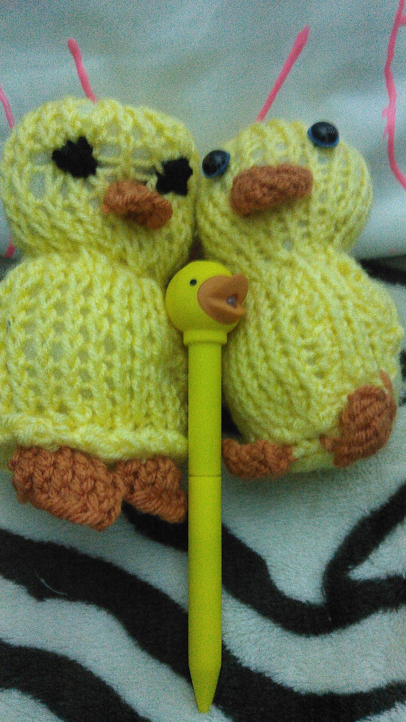 Knit Fluffy Duckies (Sqaishey Quack) : 6 Steps - Instructables