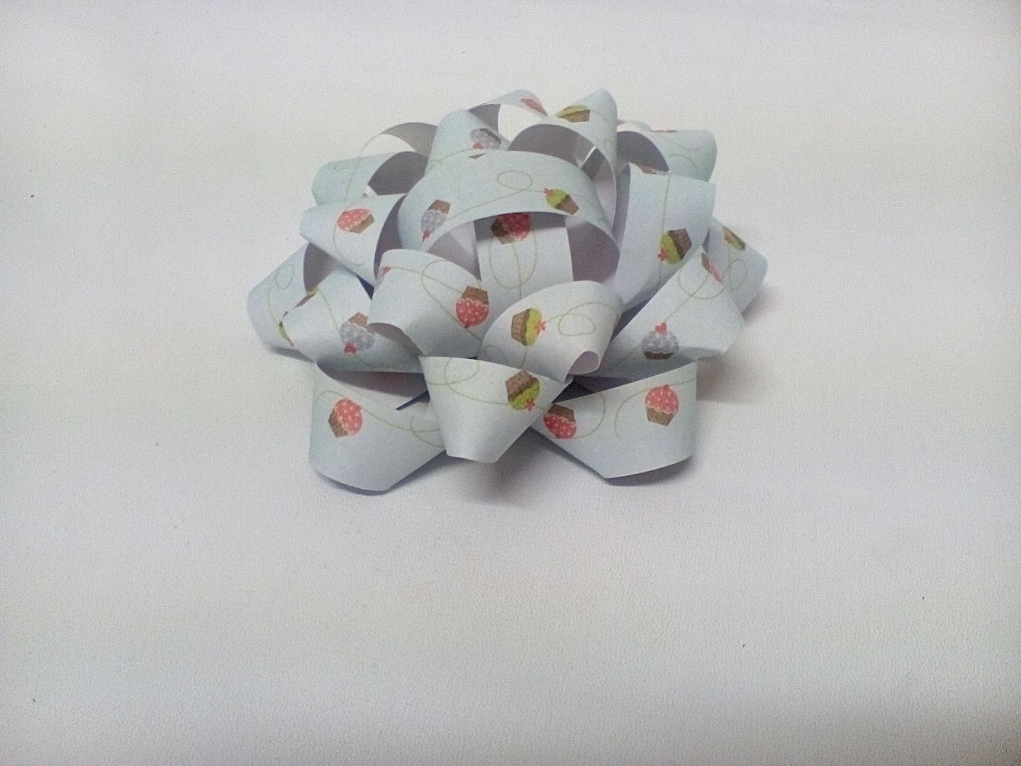 Simple Paper Gift Bow : 8 Steps (with Pictures) - Instructables