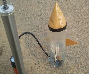 Simple Water Rocket That Goes 100ft : 6 Steps - Instructables