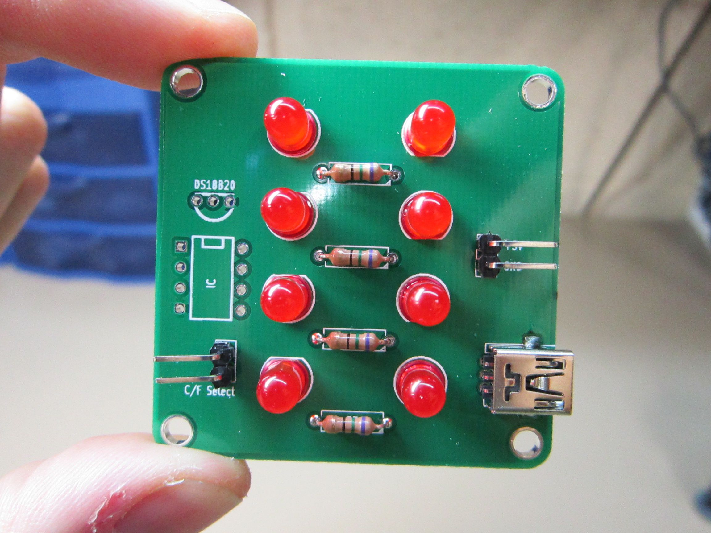 Binary Thermometer USB Powered : 8 Steps - Instructables