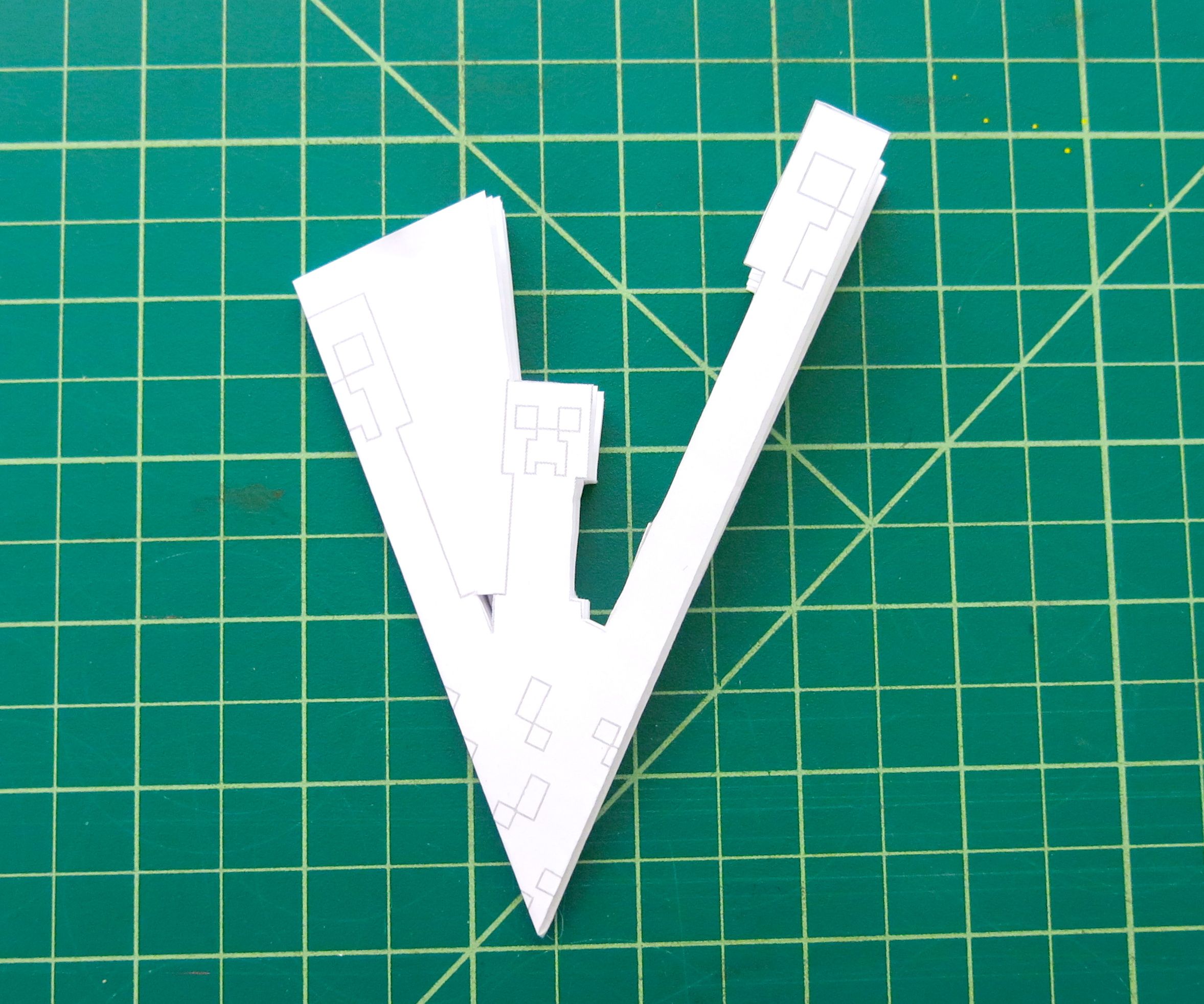 Minecraft Paper Snowflakes : 4 Steps (with Pictures) - Instructables