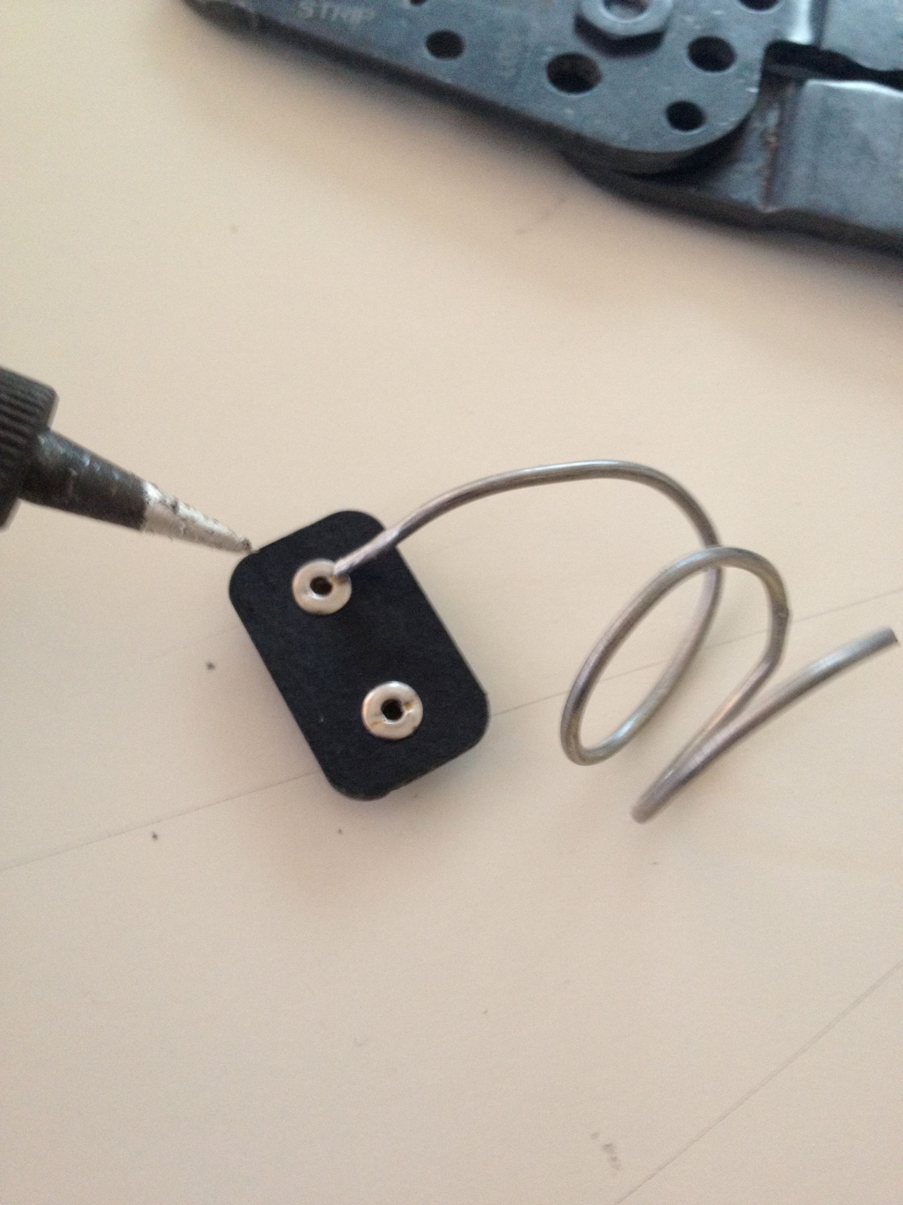 DIY 9V Battery Clip (with Pictures) - Instructables