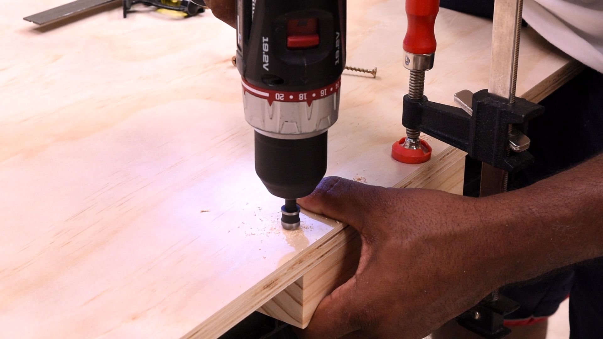 MAX CUT 2 Circular Saw Crosscut & Miter Jig : 11 Steps (with Pictures ...