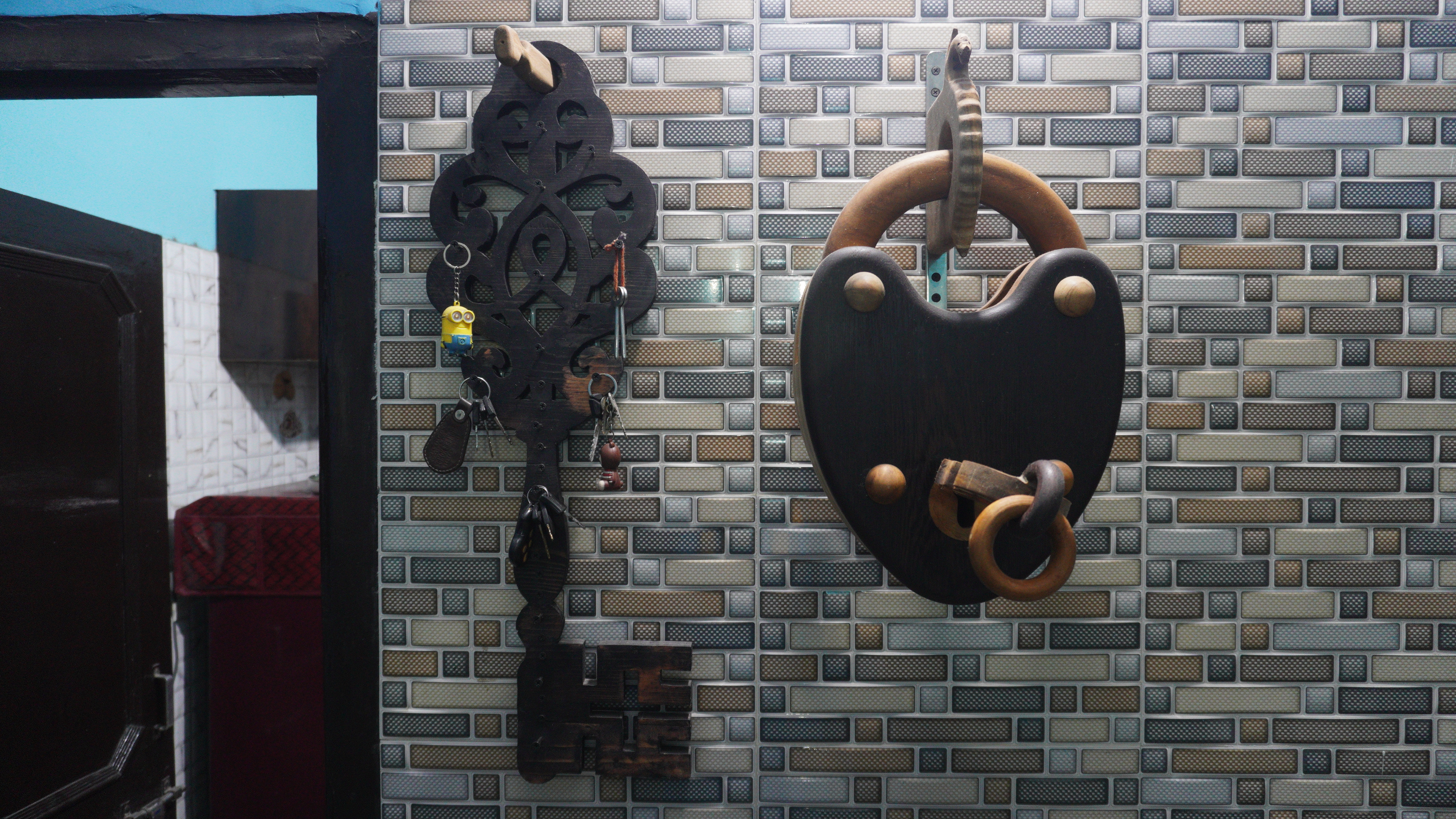 Giant Wooden Pad Lock and Key : 15 Steps (with Pictures) - Instructables