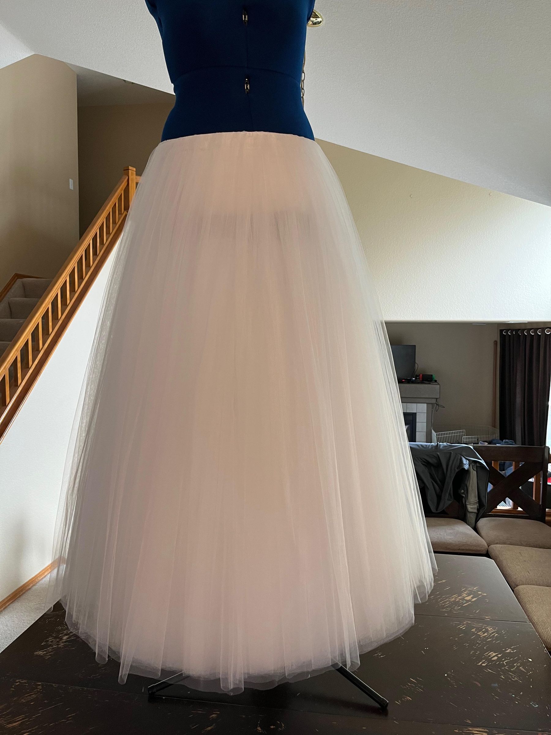 Color-Changing Prom Dress With Magic Wand : 9 Steps (with Pictures ...
