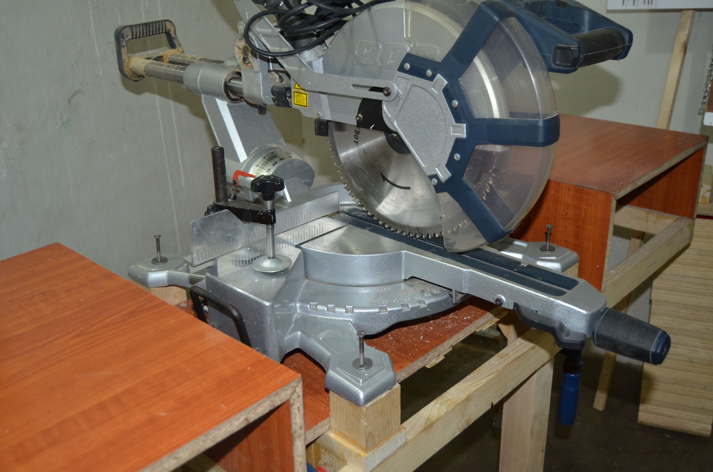 DIY Lens Hood for DSLR Camera : 5 Steps (with Pictures) - Instructables