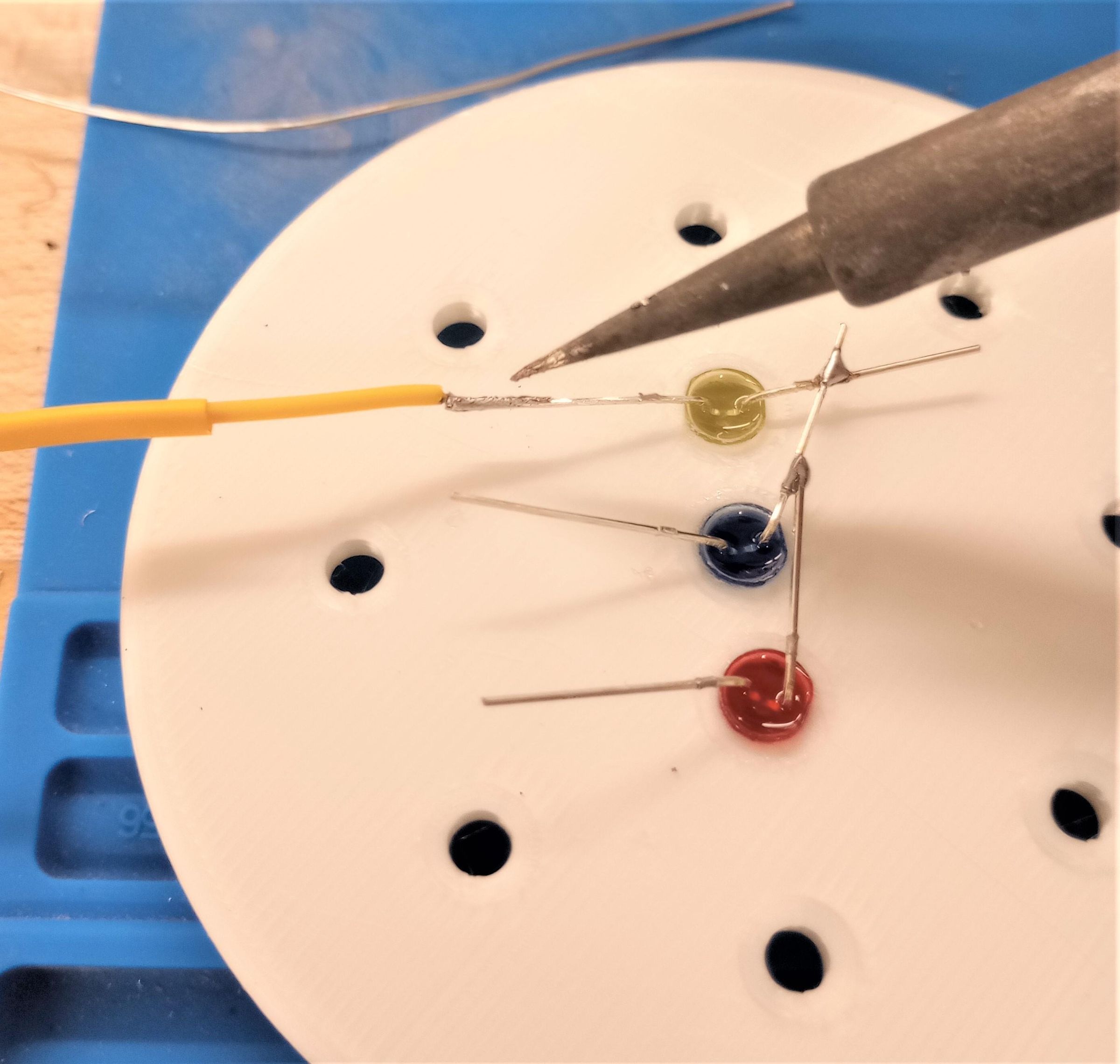 WaveLamp: a DIY Interactive Lamp That Reacts to Music : 6 Steps (with ...