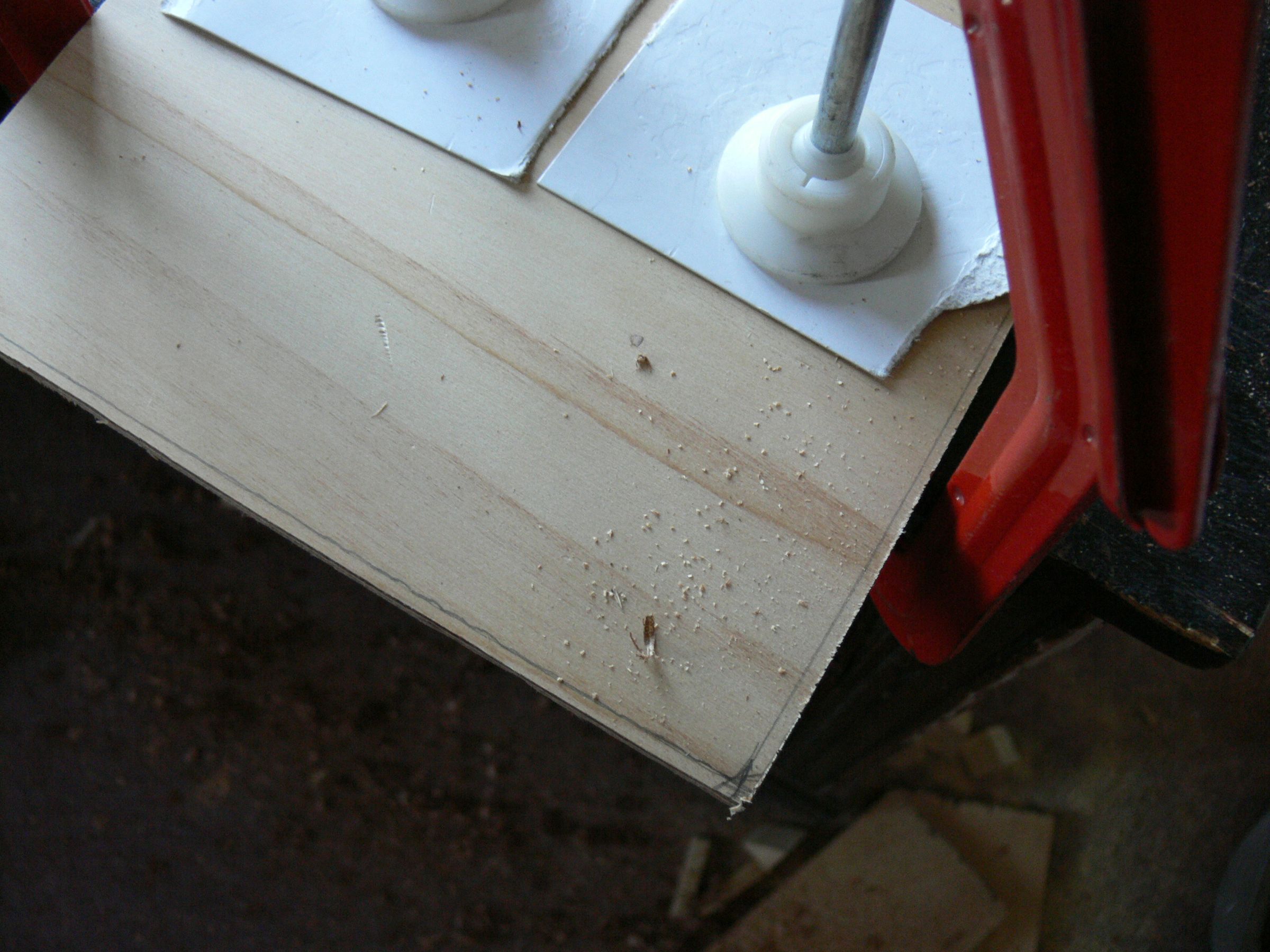 Fewer-Legged Futon Table : 11 Steps - Instructables