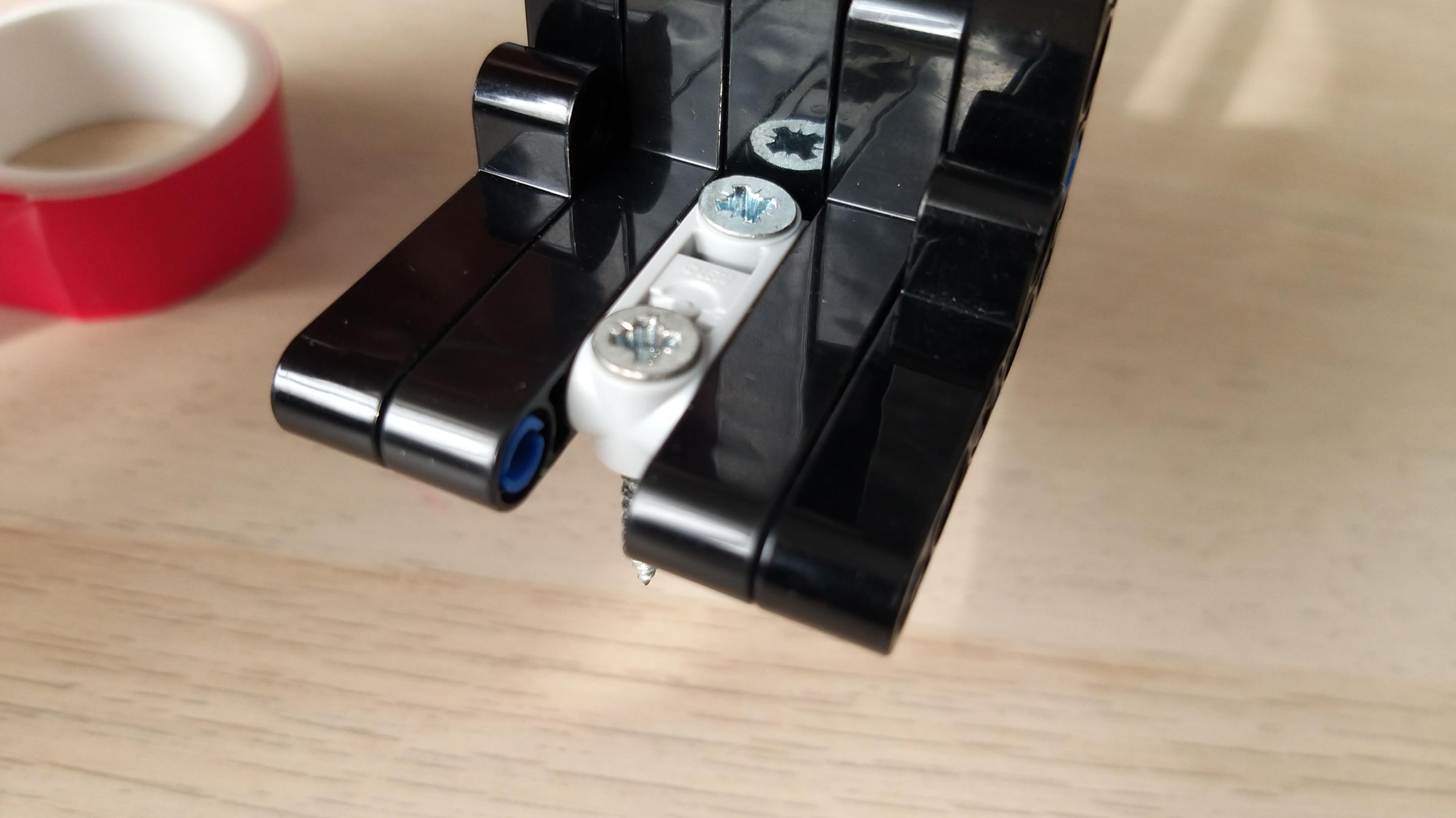 Lego Headphone Holder : 4 Steps - Instructables