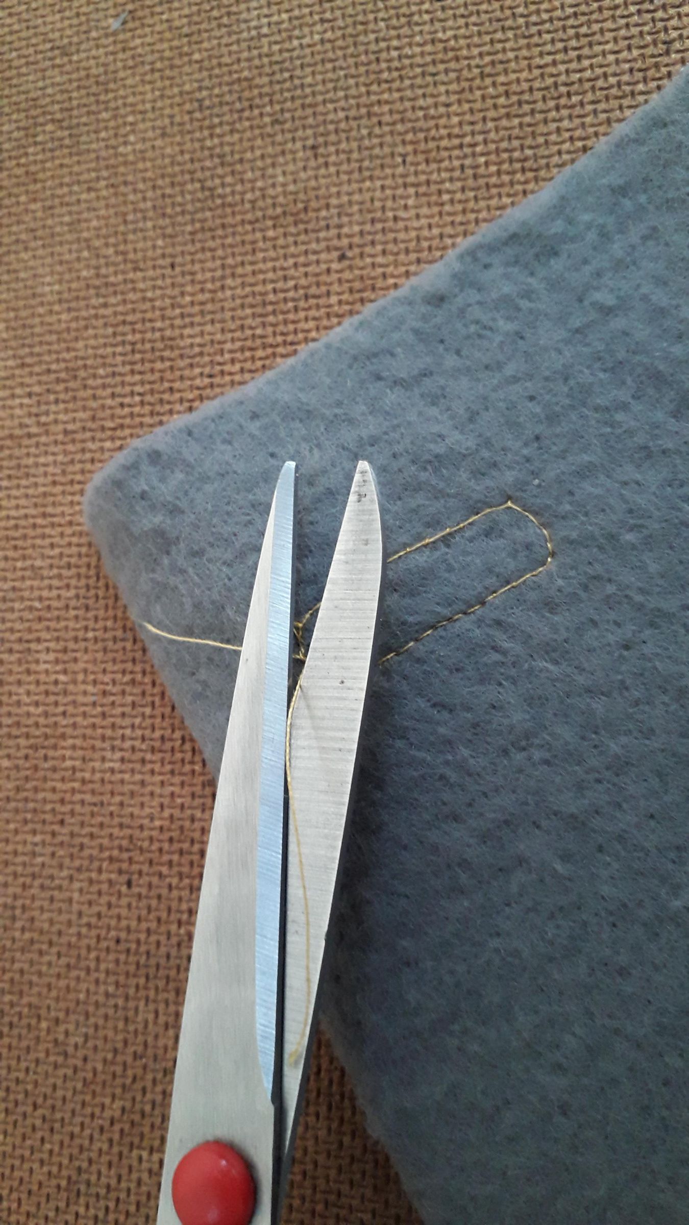 Sewing Awl Hand Stitcher : 10 Steps (with Pictures) - Instructables