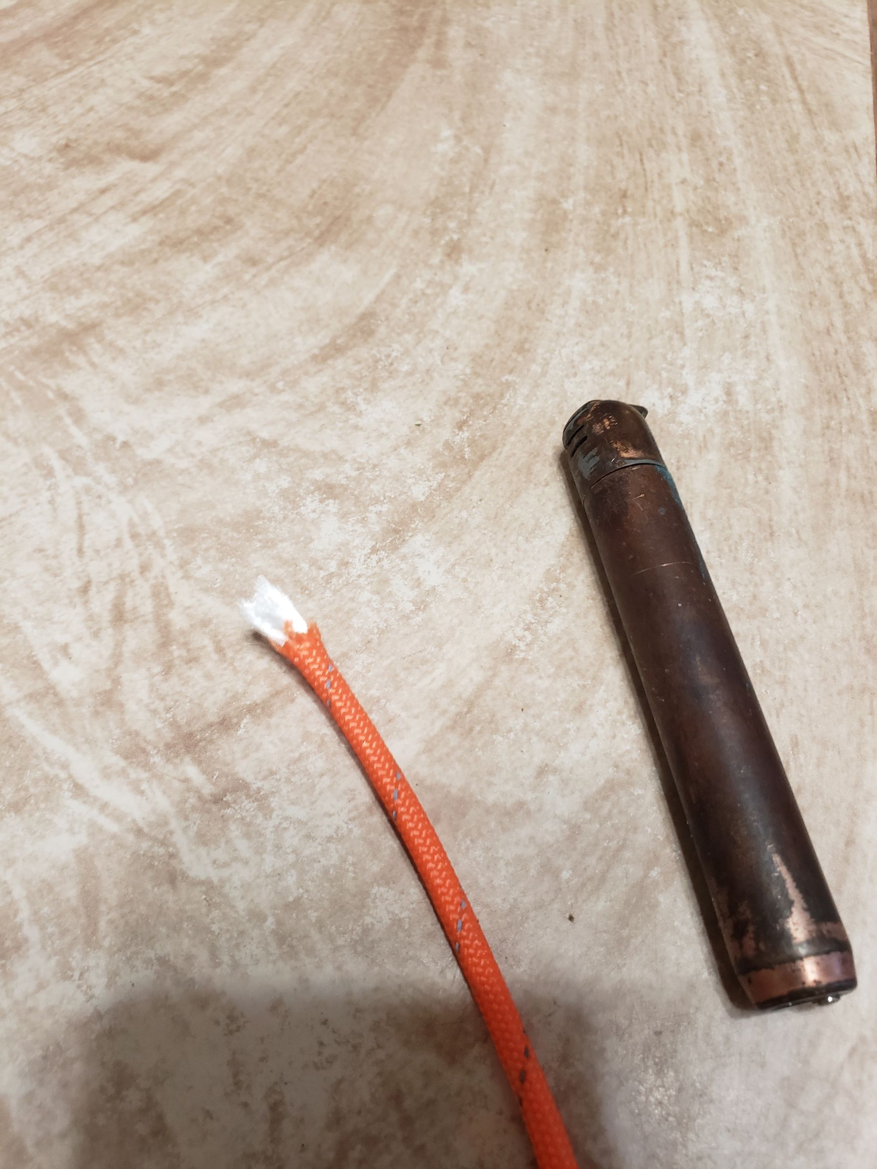 Paracord Daisy Chain : 7 Steps (with Pictures) - Instructables