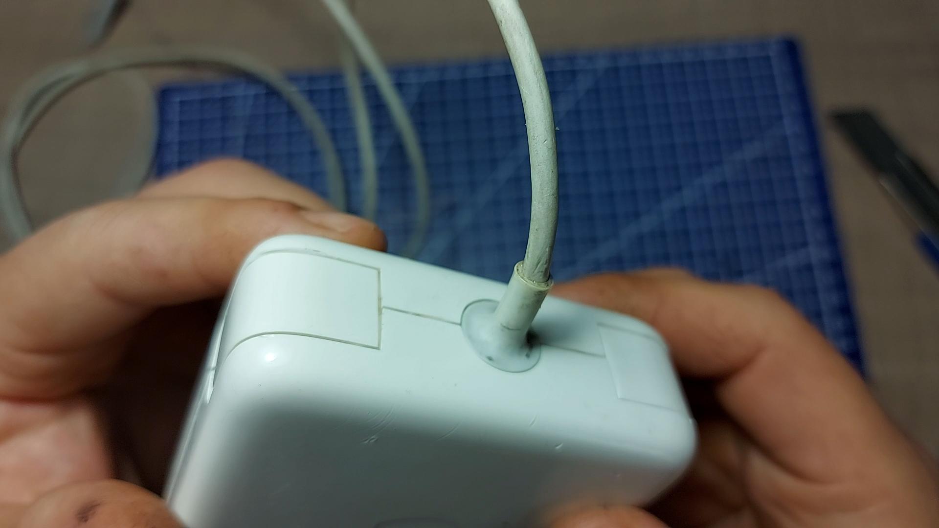 MacBook MagSafe Charger Cable Repair : 7 Steps (with Pictures ...