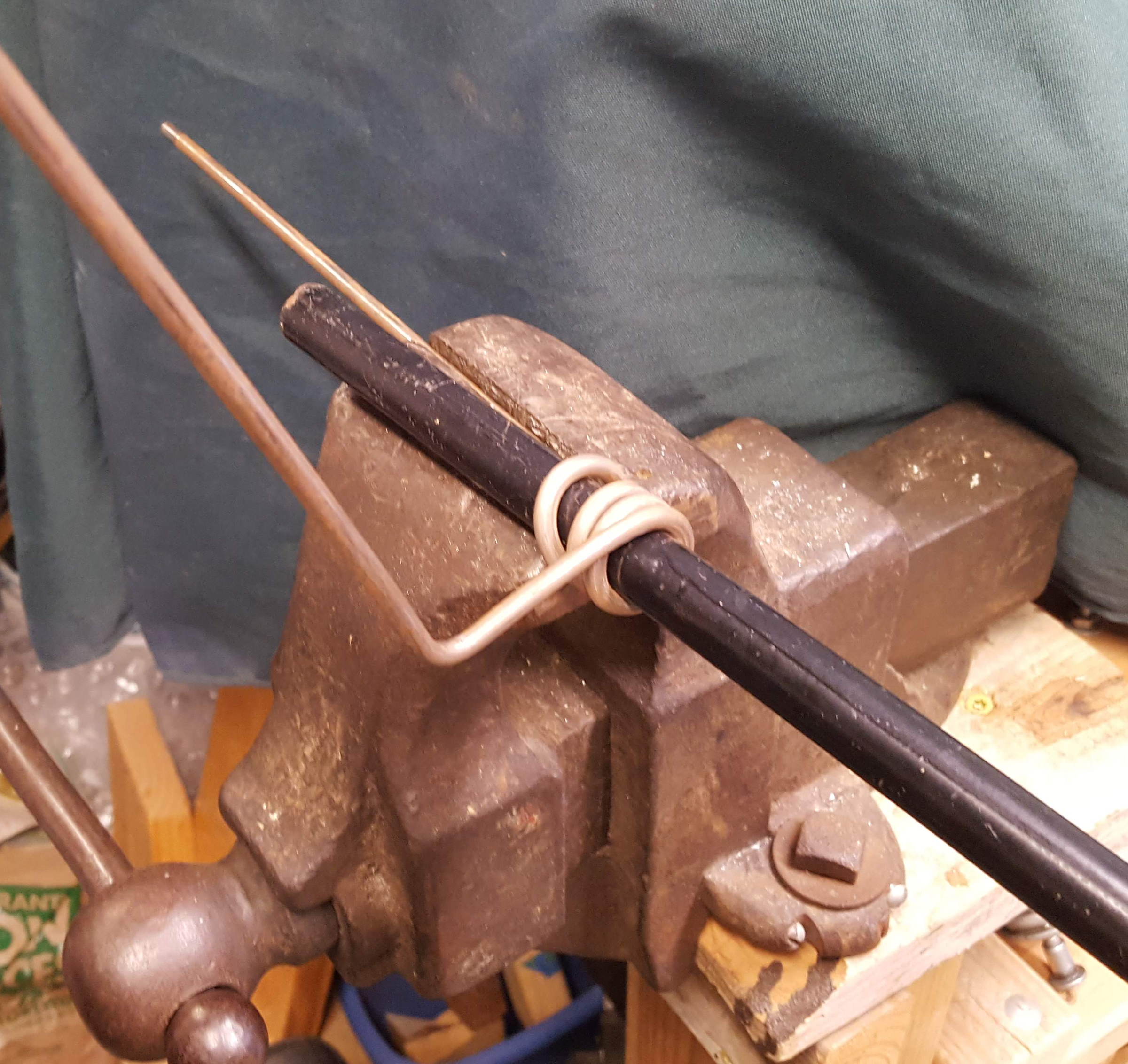 Reach-Hook in Minutes! : 8 Steps (with Pictures) - Instructables