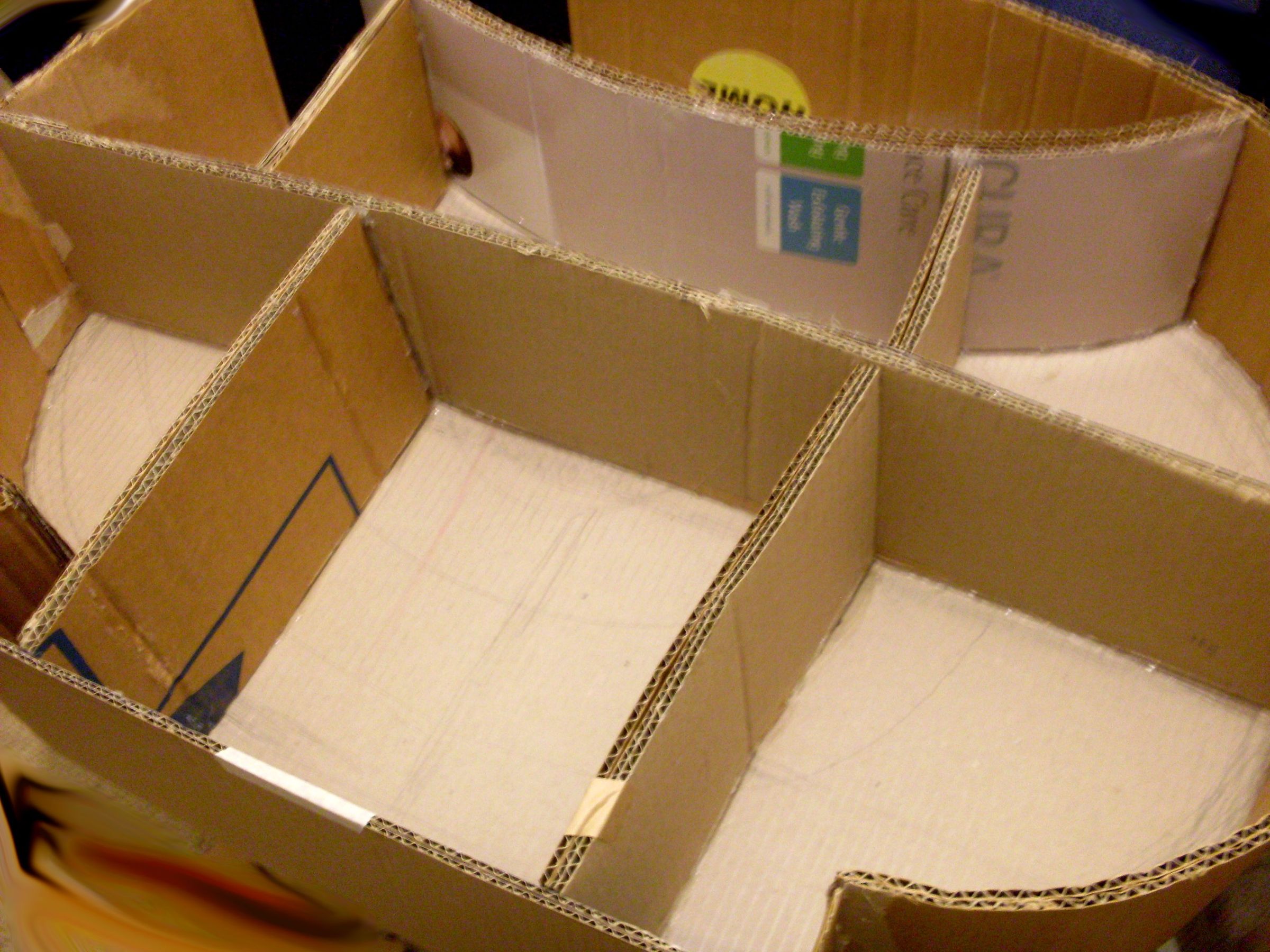 Slideshow: Cardboard Mushroom Bookshelf (Hot-glue Method) - Instructables