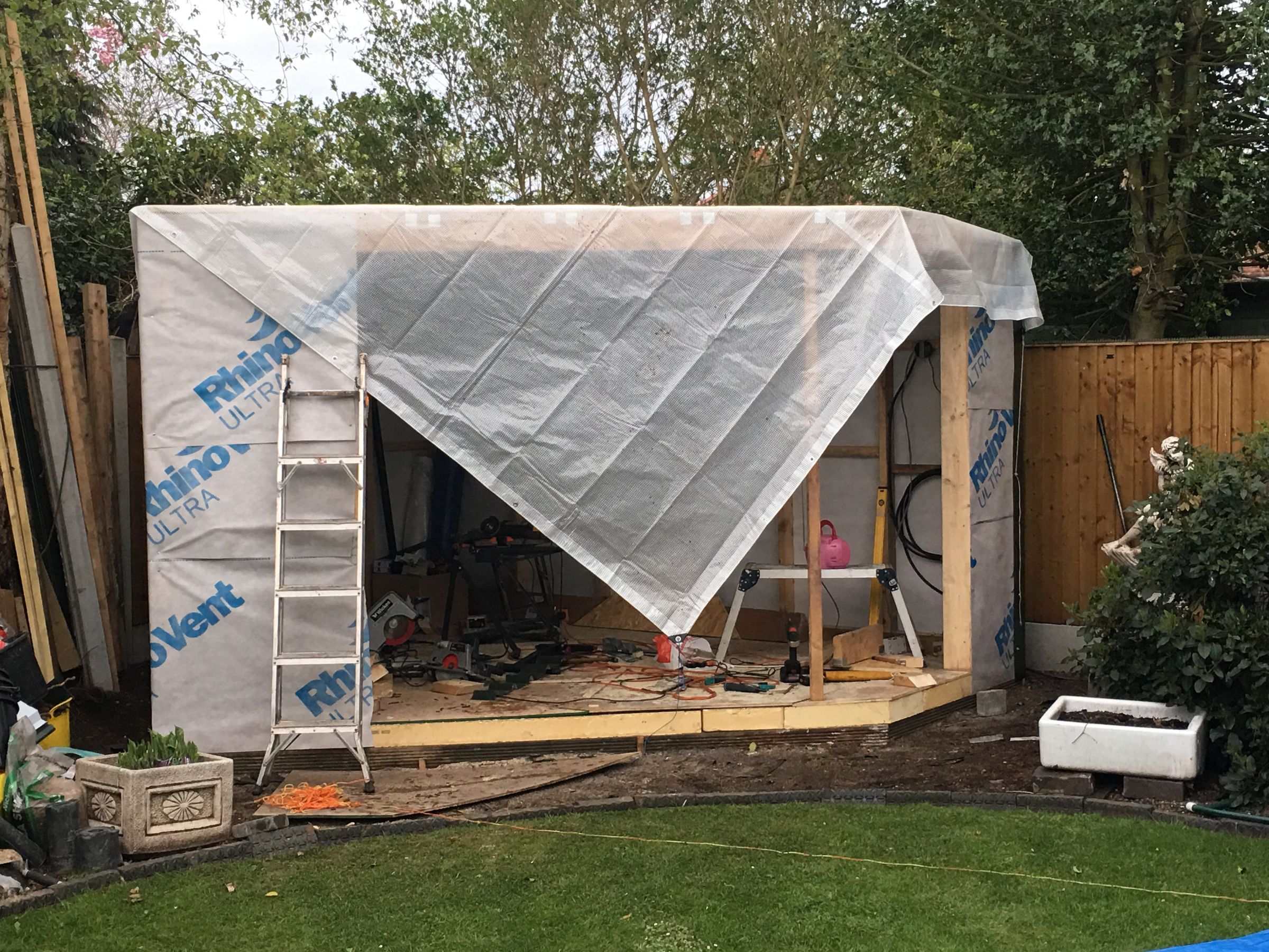 Build a Garden Room : 8 Steps (with Pictures) - Instructables