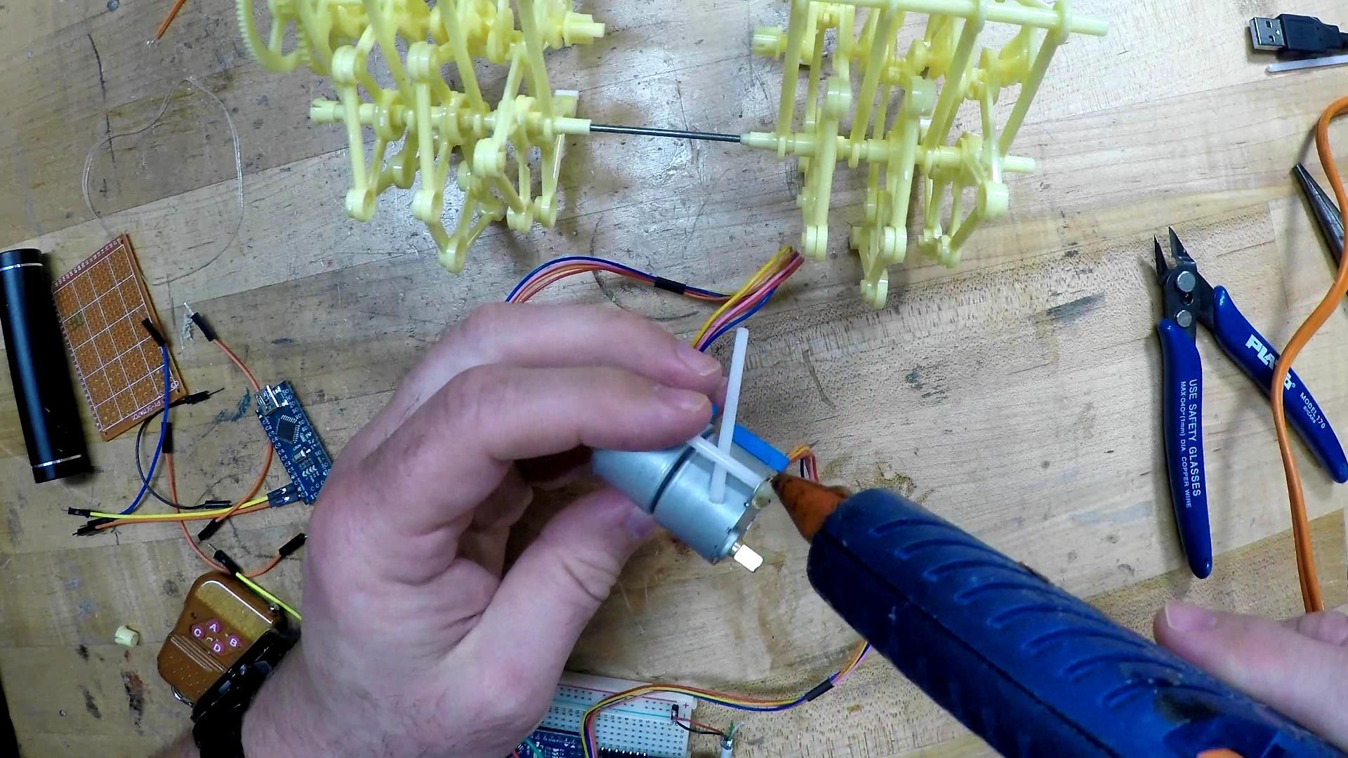 Remote Controlled Strandbeest : 8 Steps (with Pictures) - Instructables