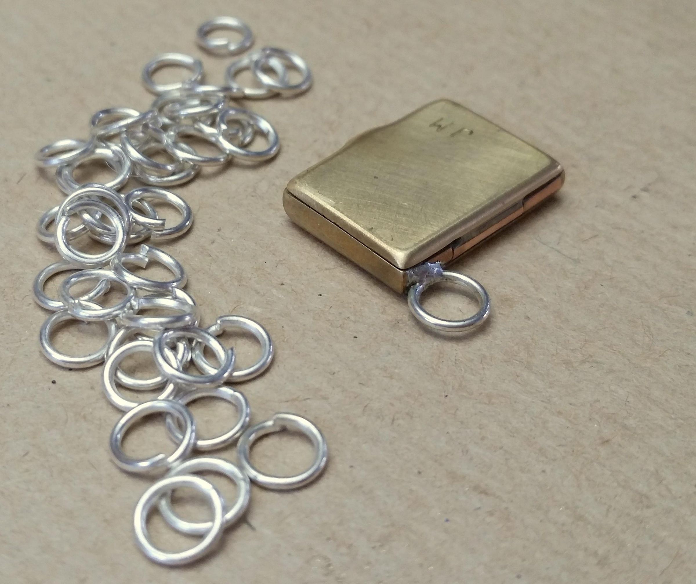 Make Your Own SD Card Locket From Scratch! : 13 Steps (with Pictures ...