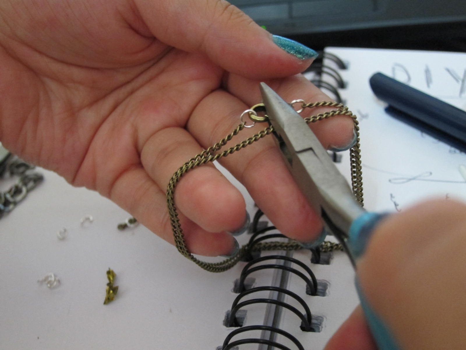 D.I.Y: Chain Necklace : 13 Steps - Instructables