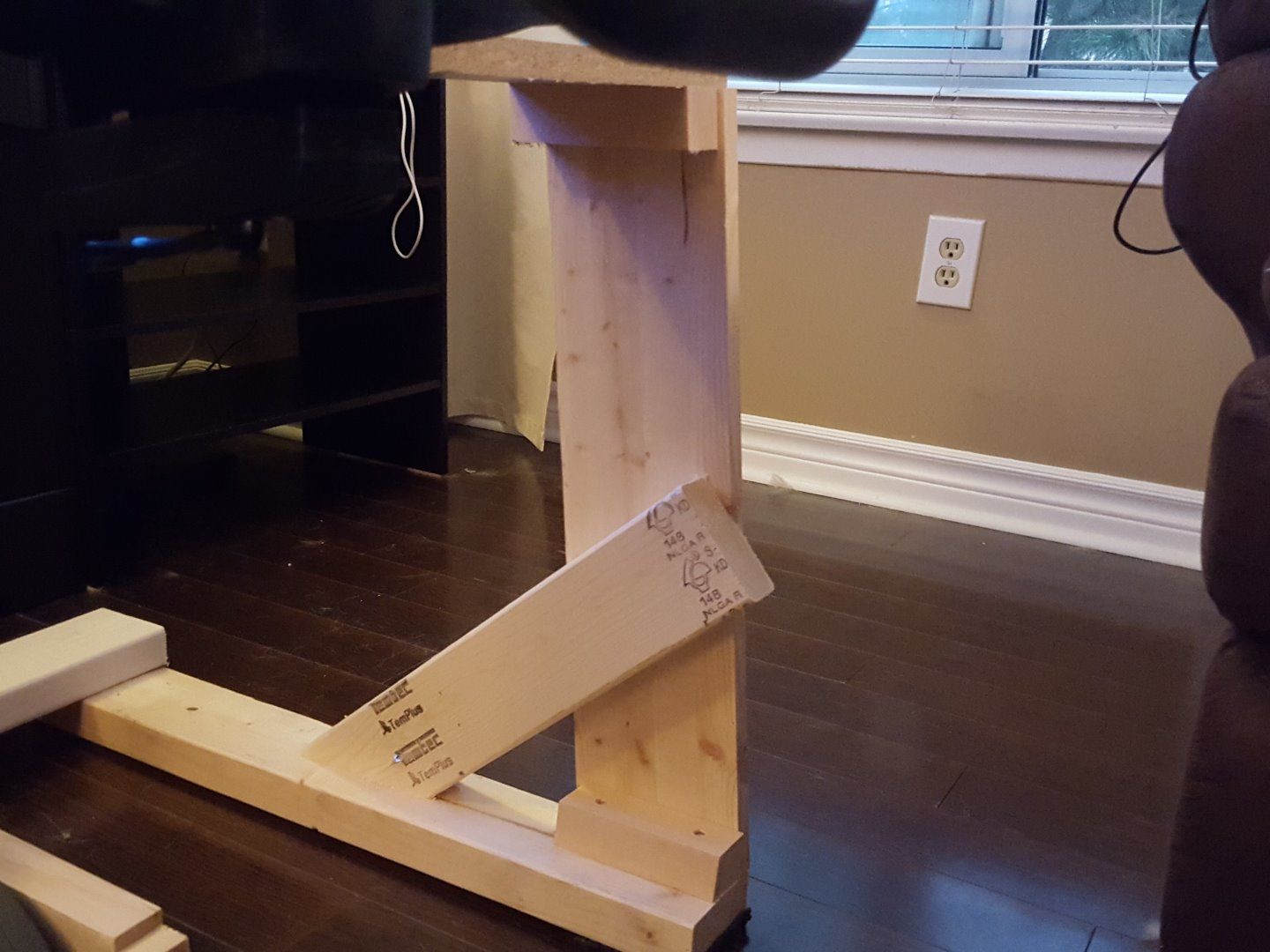 DIY Steering Wheel Stand : 3 Steps - Instructables