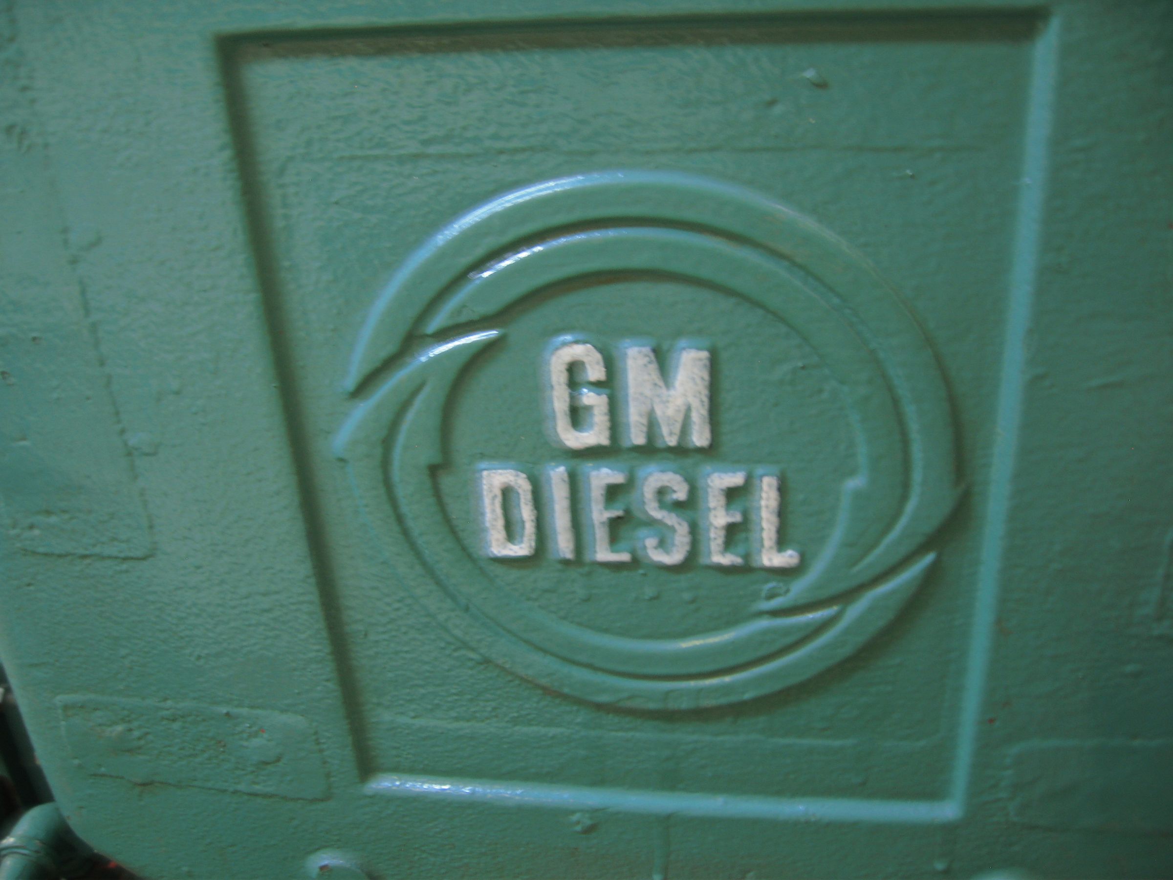 Detroit Diesel Valve Cover Clean Up! Boat Bling on a Budget. : 6 Steps ...