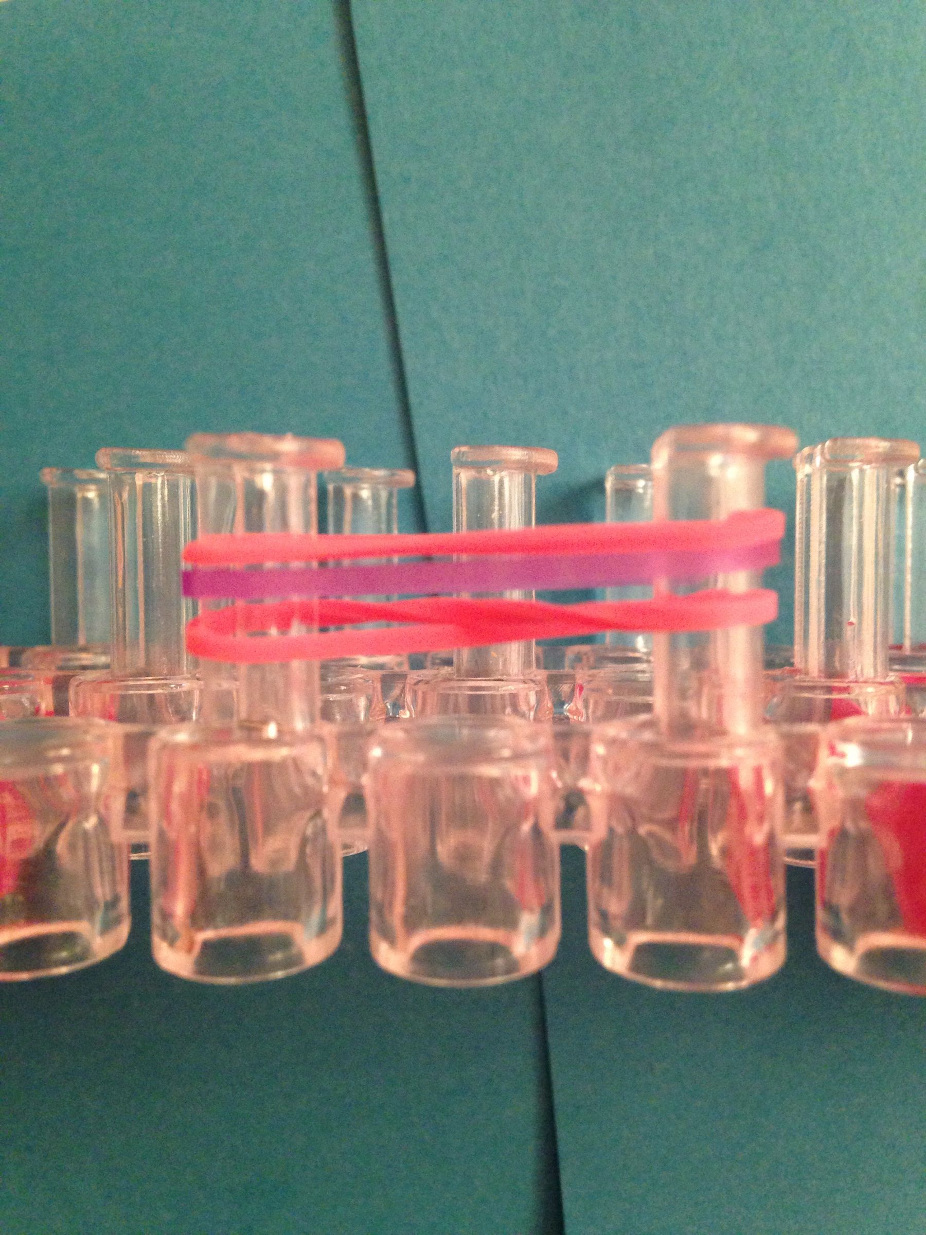 Fishtail Rubber Band Bracelet : 11 Steps - Instructables