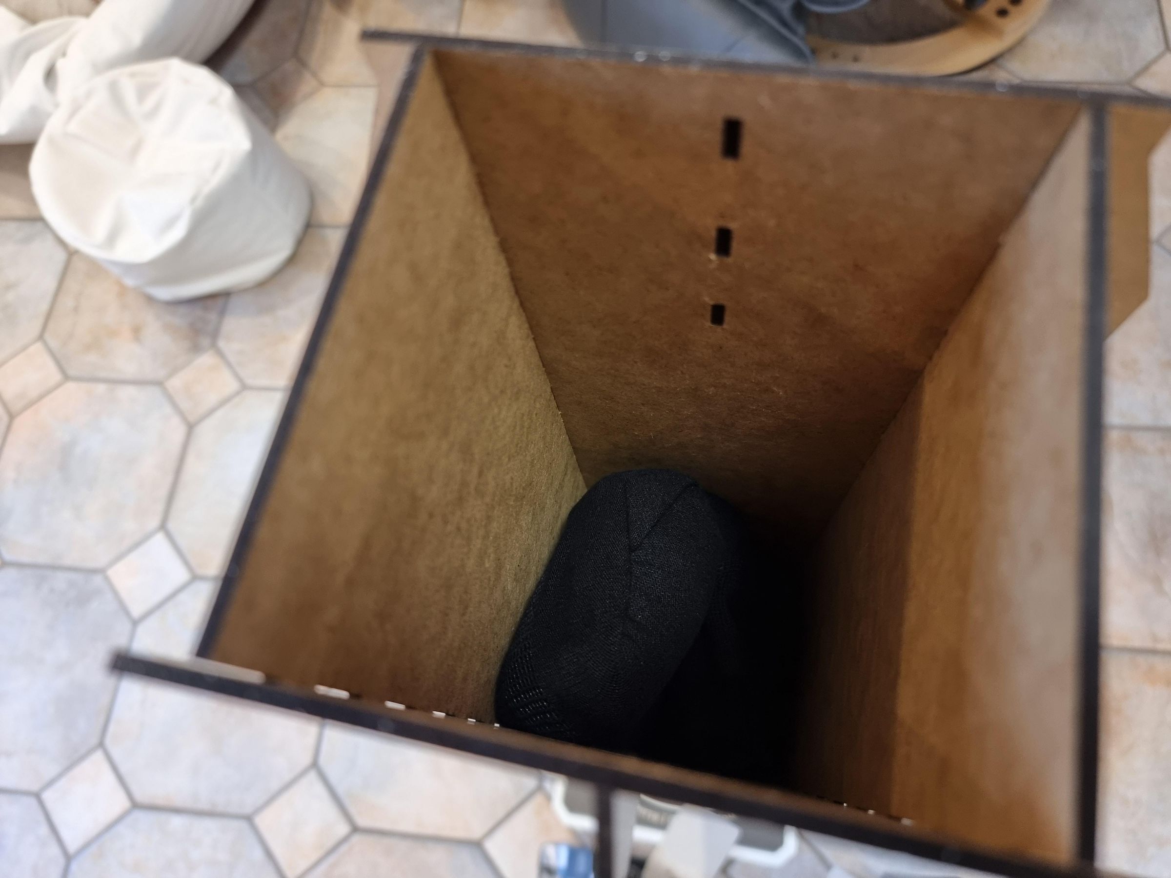 Falcon 9 Socks Dispenser, With Dragon and Doge on Board! : 11 Steps ...