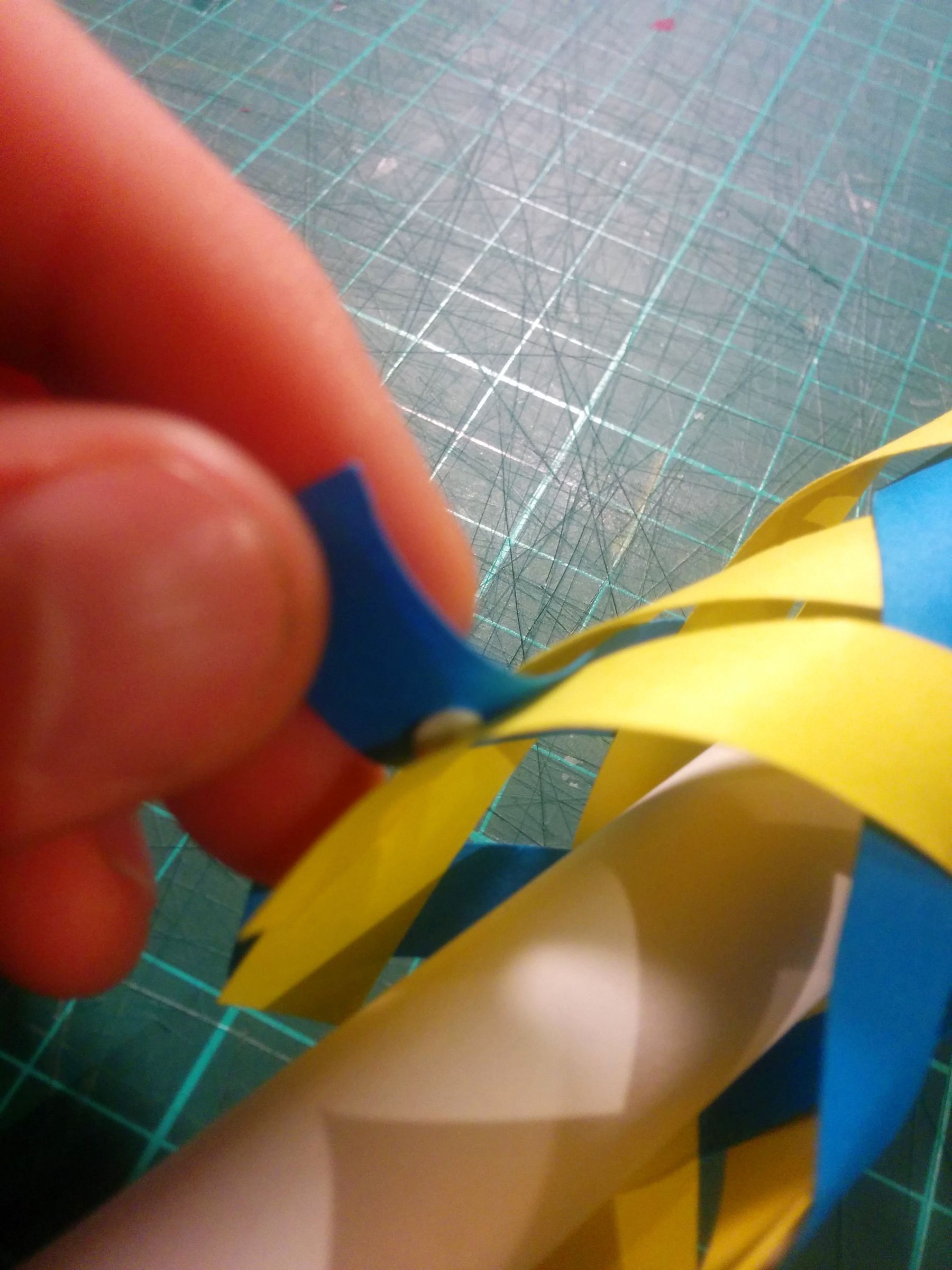 Paper Chinese Finger Trap : 9 Steps (with Pictures) - Instructables