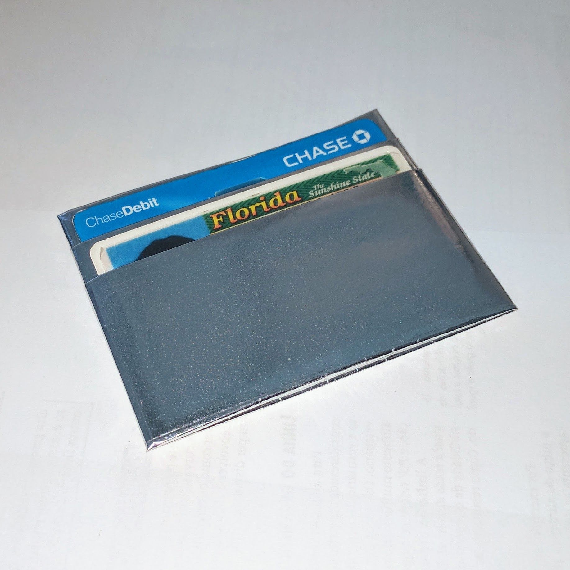 Minimalist Plastic Paper Wallet and Card Holder : 9 Steps (with ...